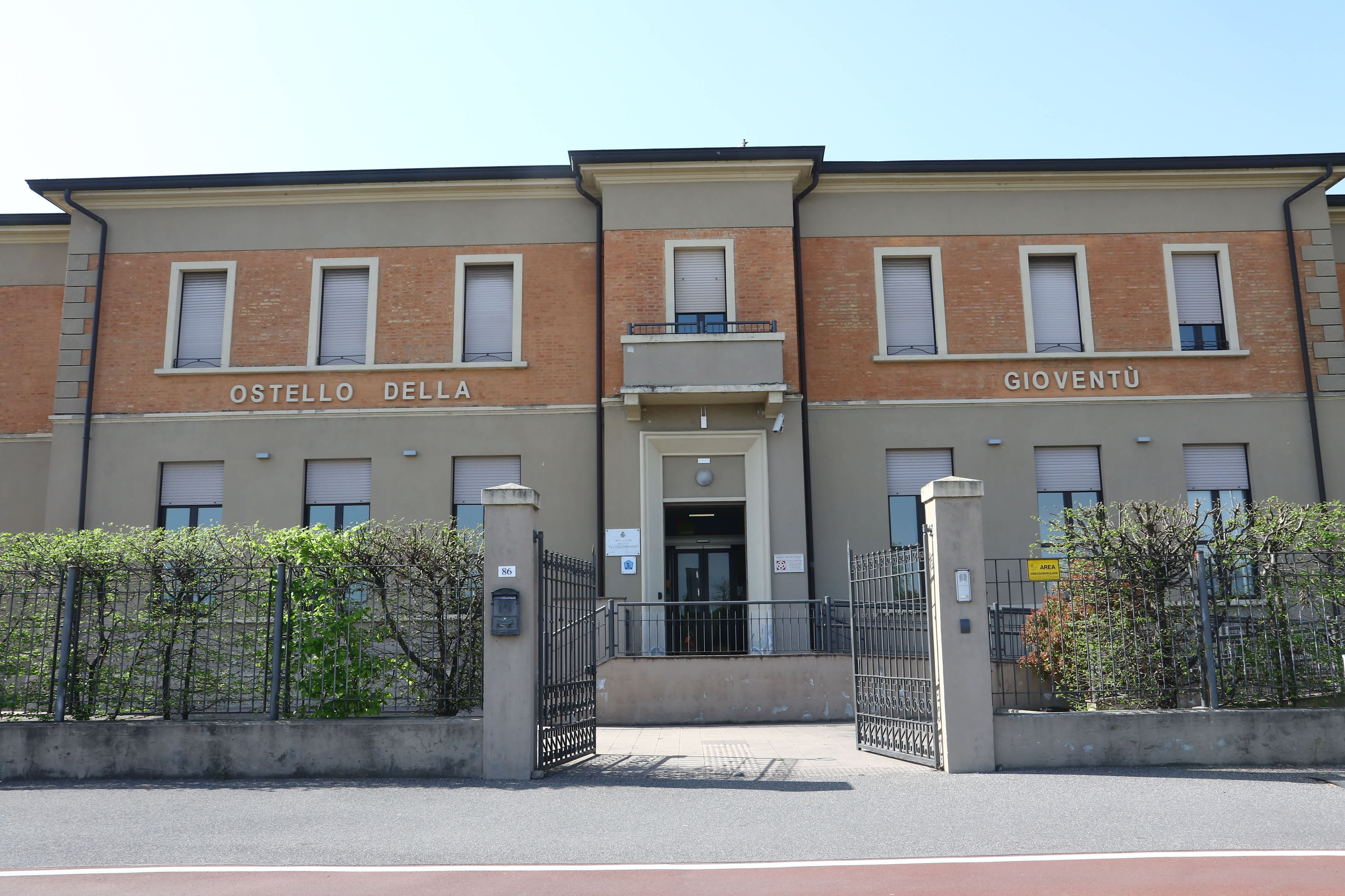 Student’s Hostel L. Ferraris - Parme
