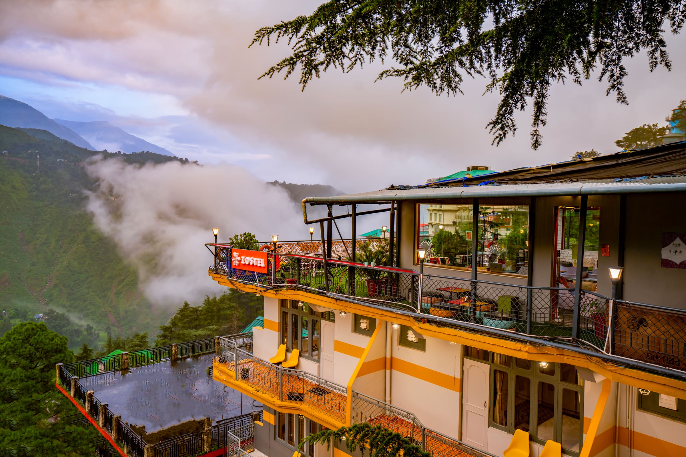 Zostel Mcleodganj | Deluxe Room (Mountain View) - Dharamshala