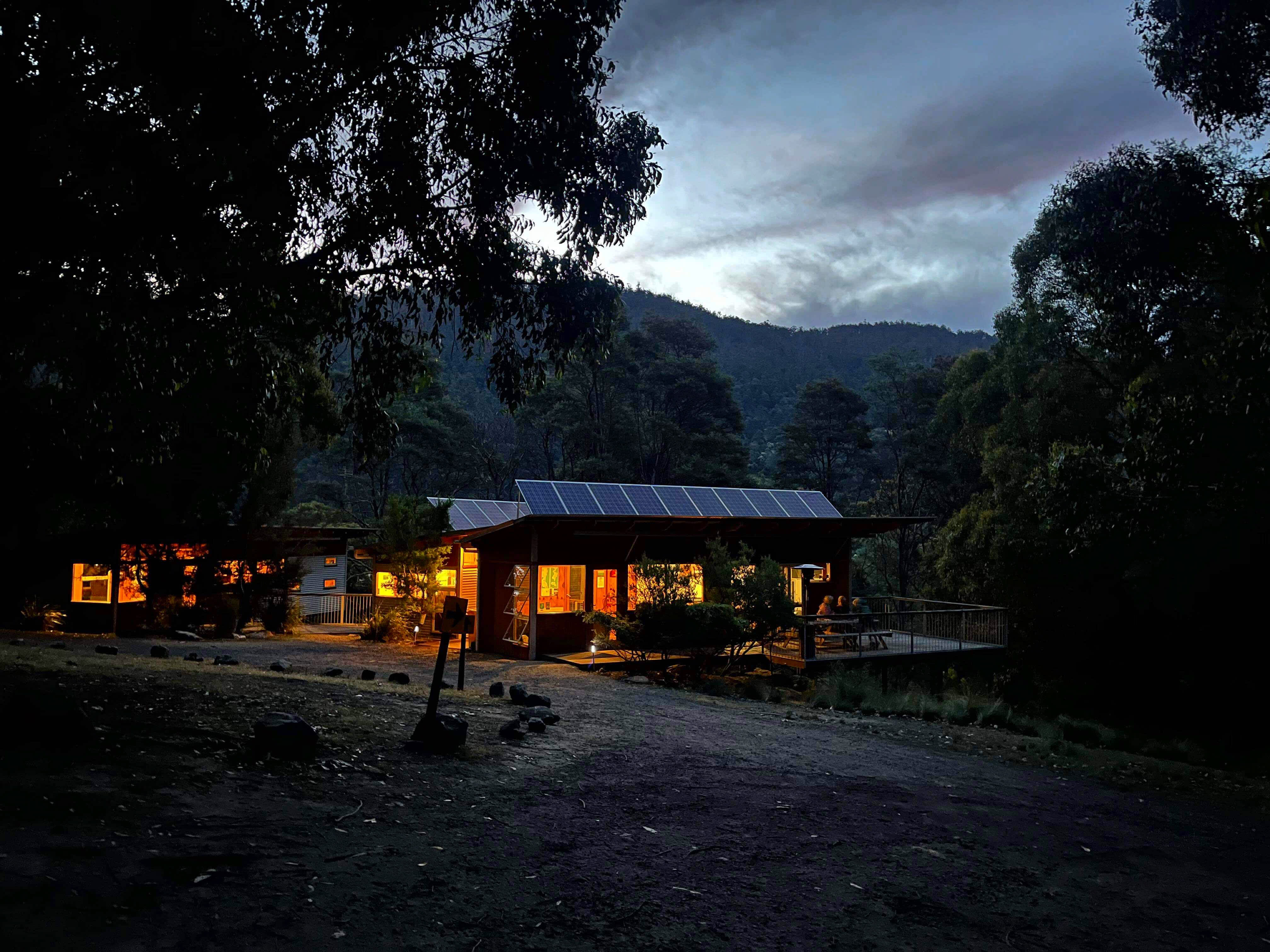 Base Camp Tasmania - タスマニア