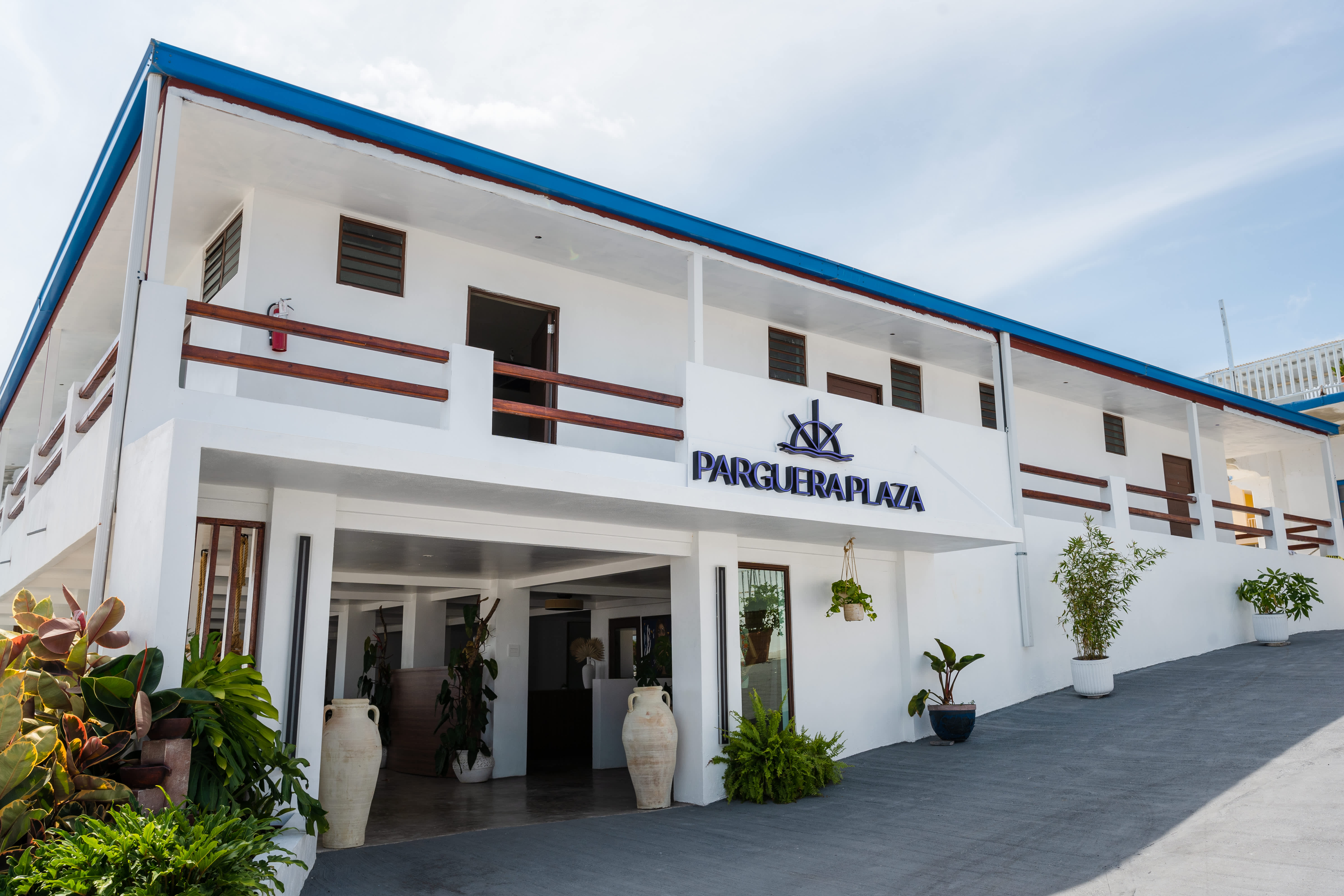 Parguera Plaza - Mayagüez