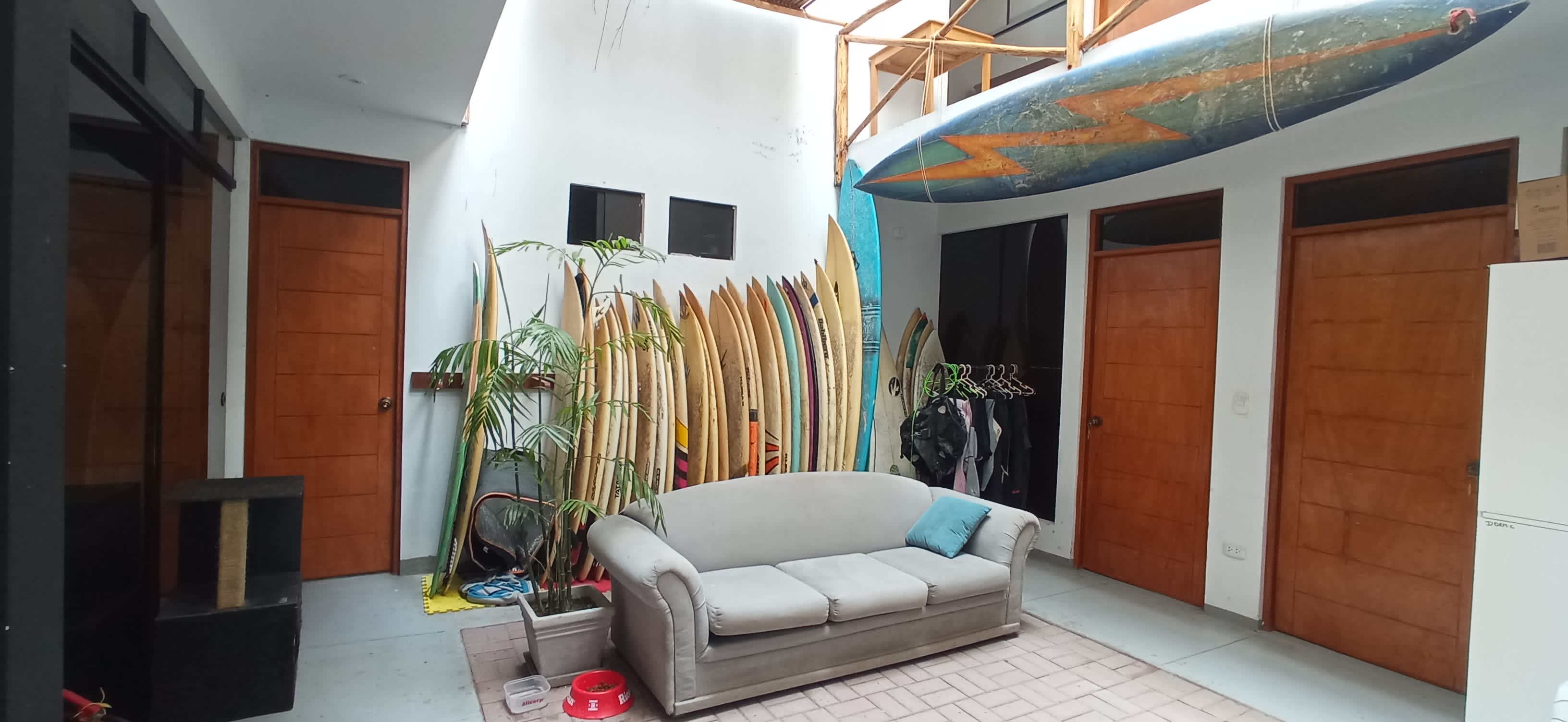 Bravo Hostels: Surf House - Lima
