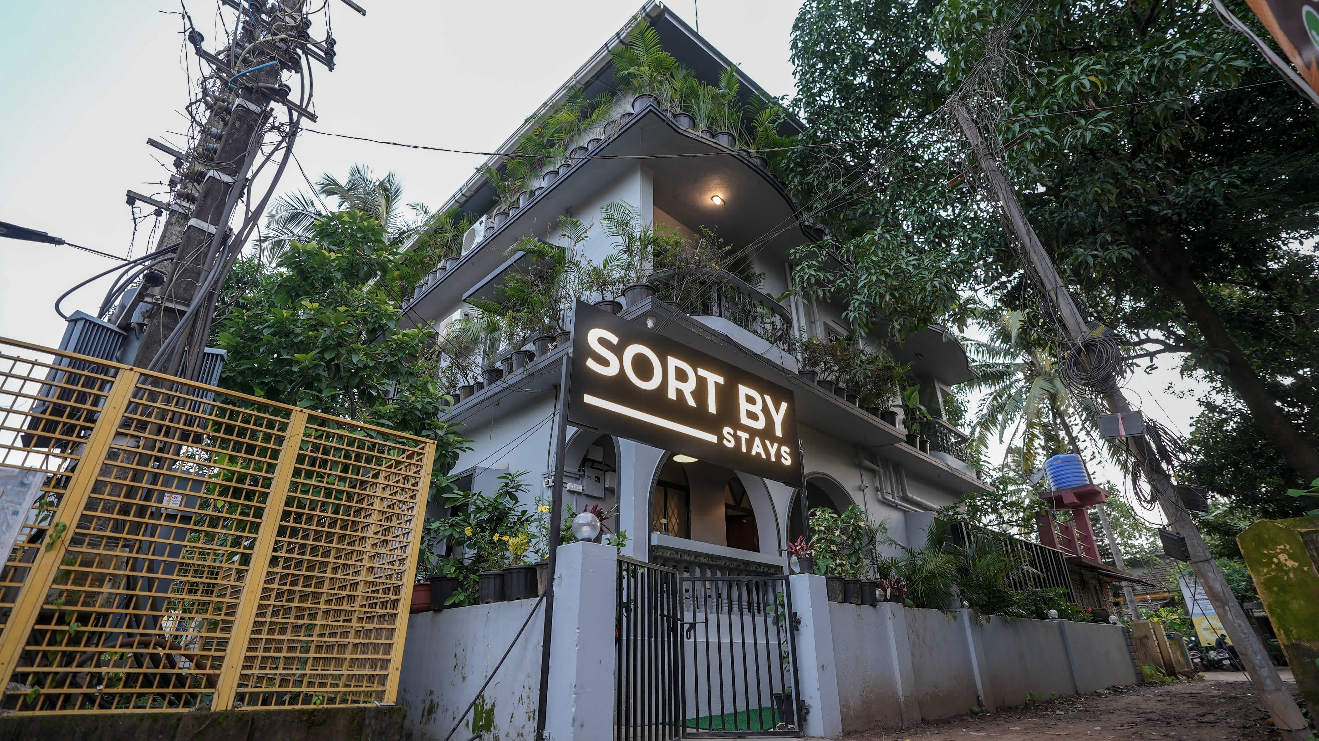 Sort By Stays, Anjuna - Anjuna
