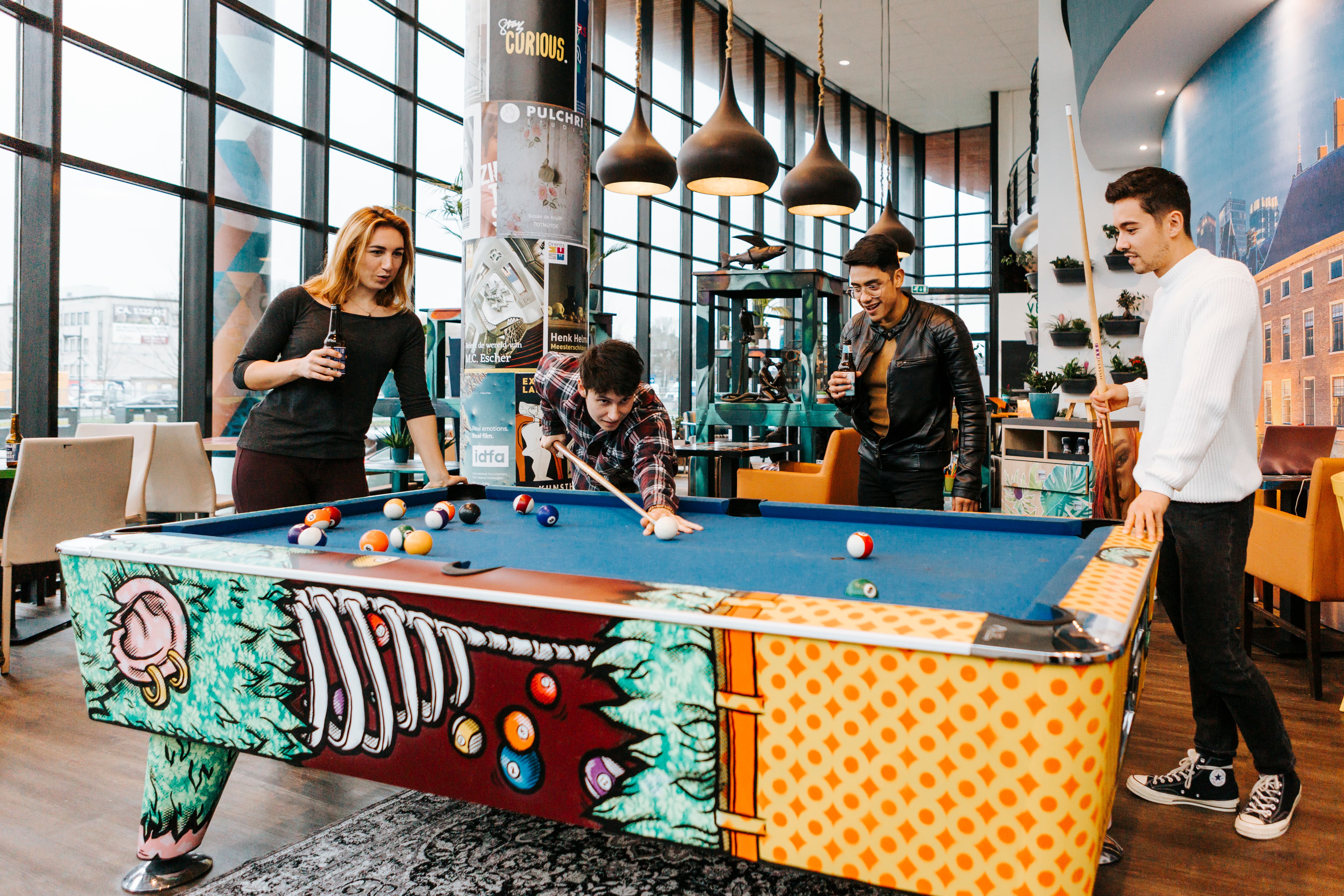 The Hague Teleport Hotel & Hostel - The Hague