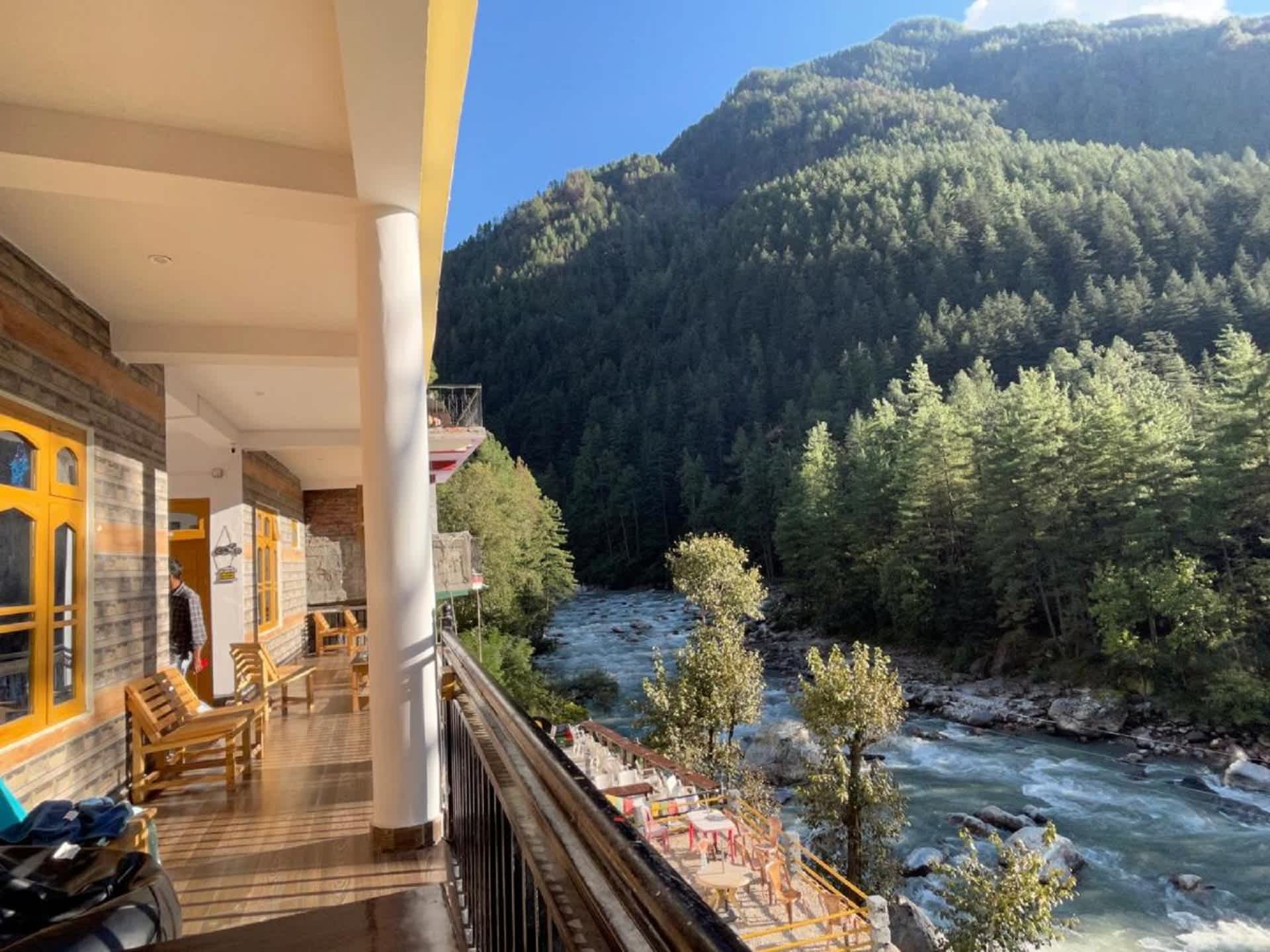 Wabi Sabi Riverside Hostel - Kasol