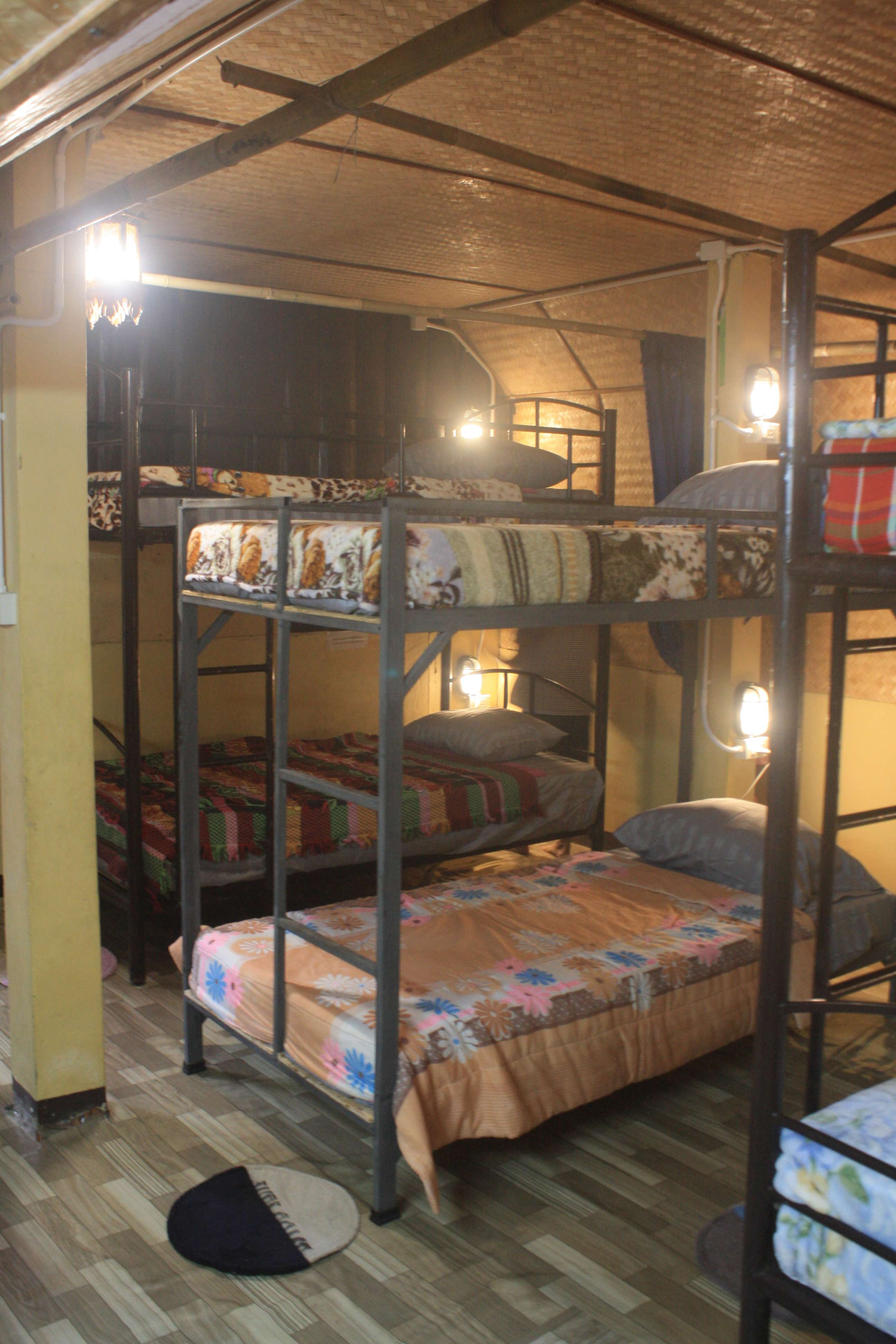 Tiny Hostel - Mae Hong Son