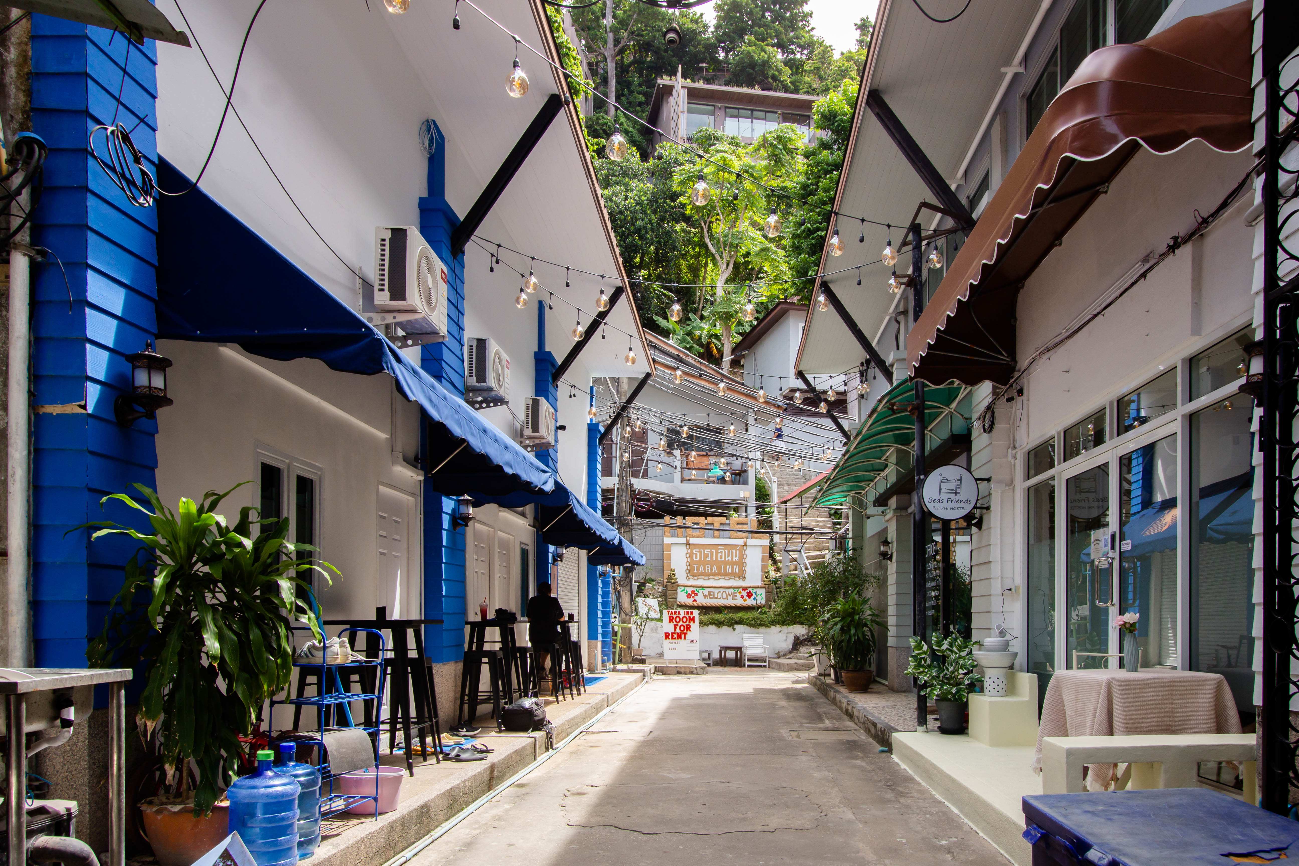 Beds Friends - Ko Phi Phi Don