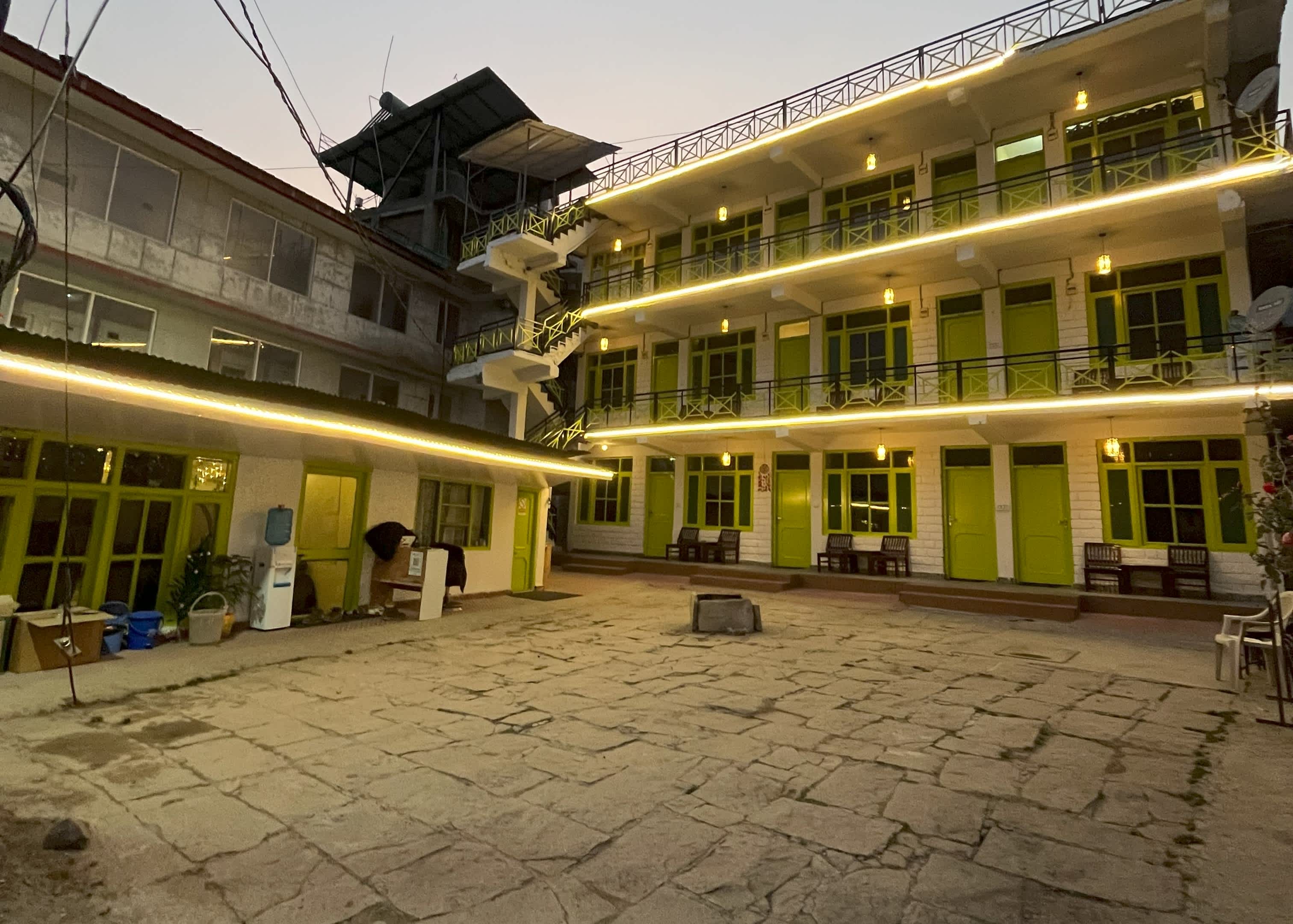 Trippy Turtle Hostel - Manali