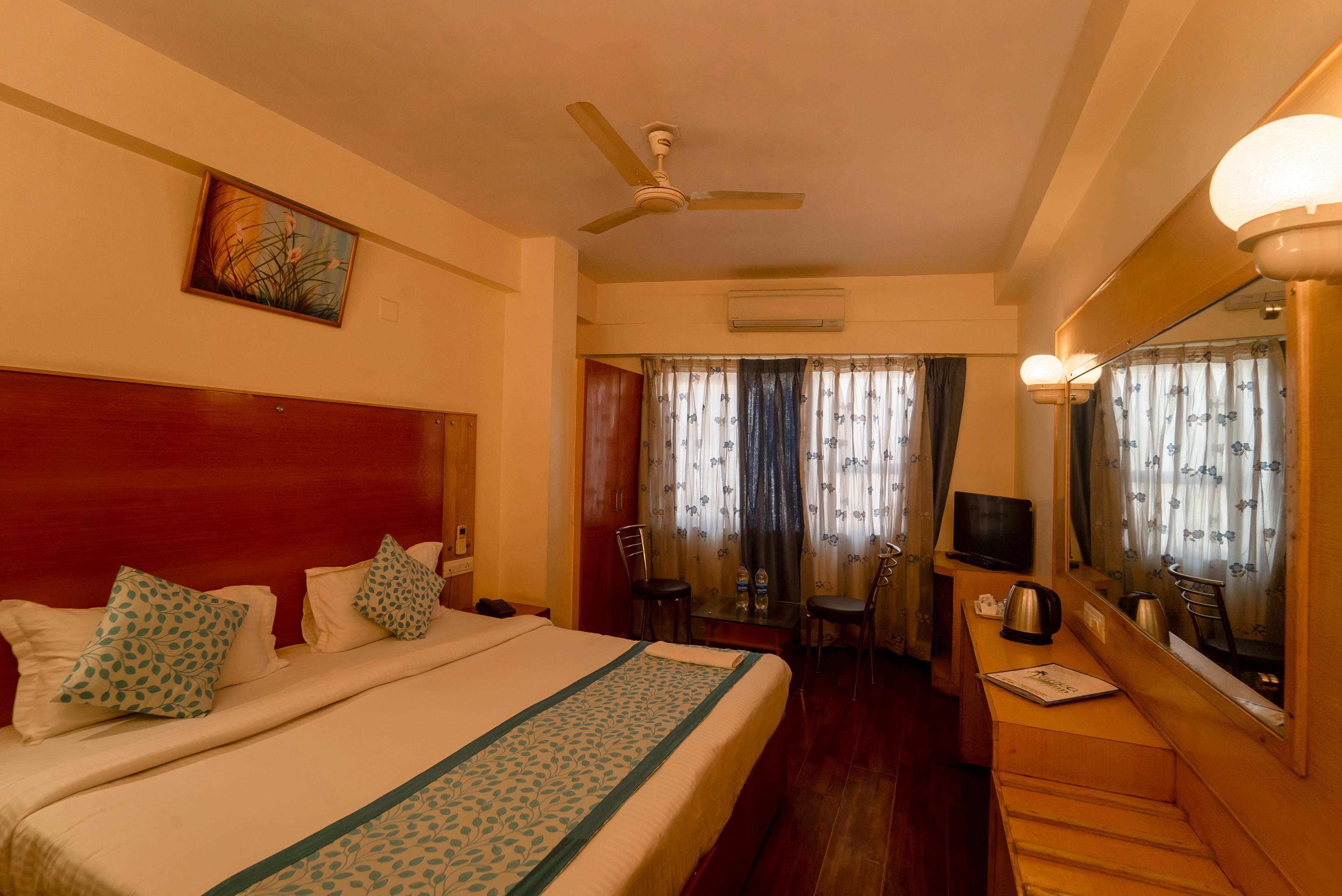 Vatika Inn Hotel - Udaipur