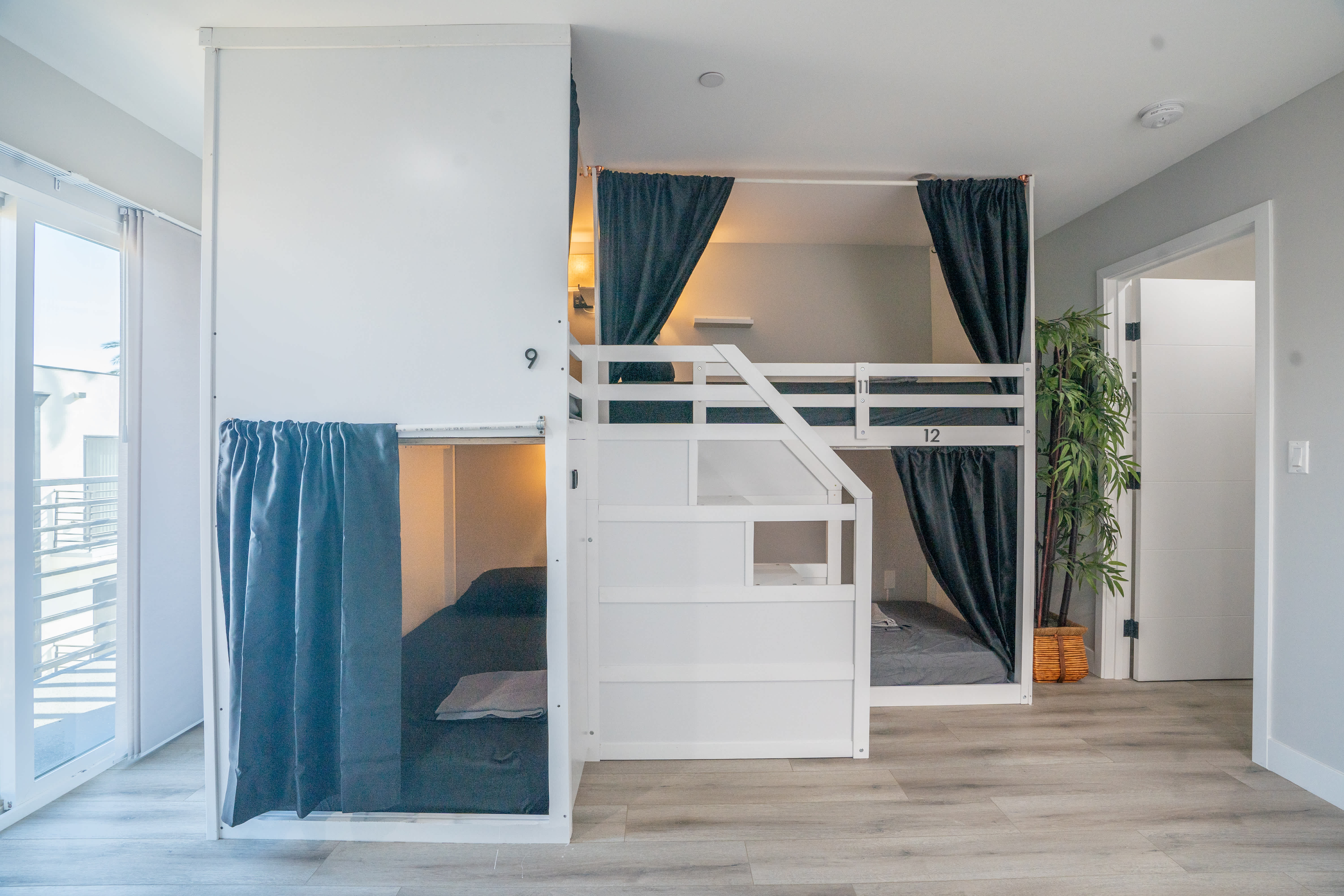 Normandie Hostel - Hollywood, CA