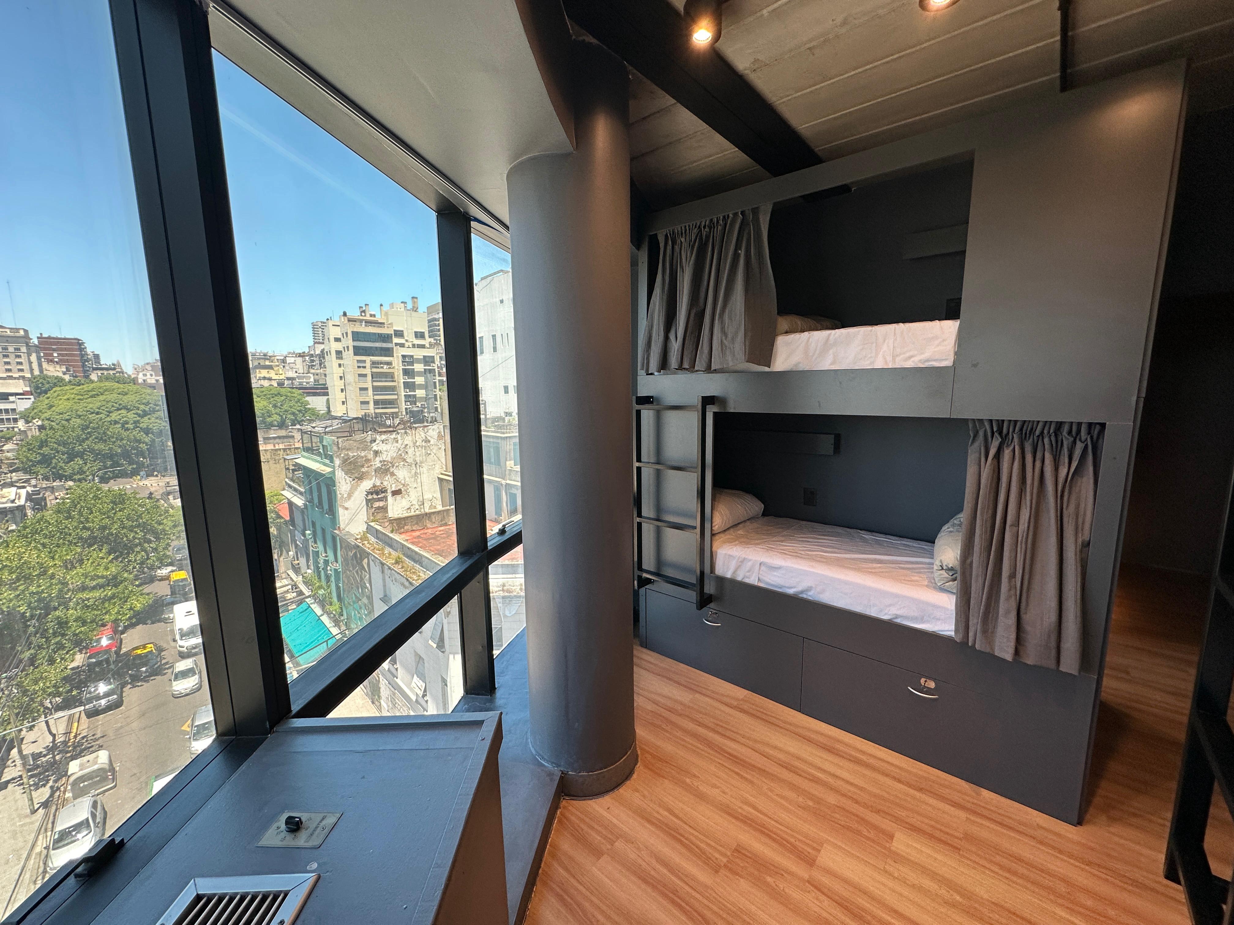 Mons Hostel - Recoleta