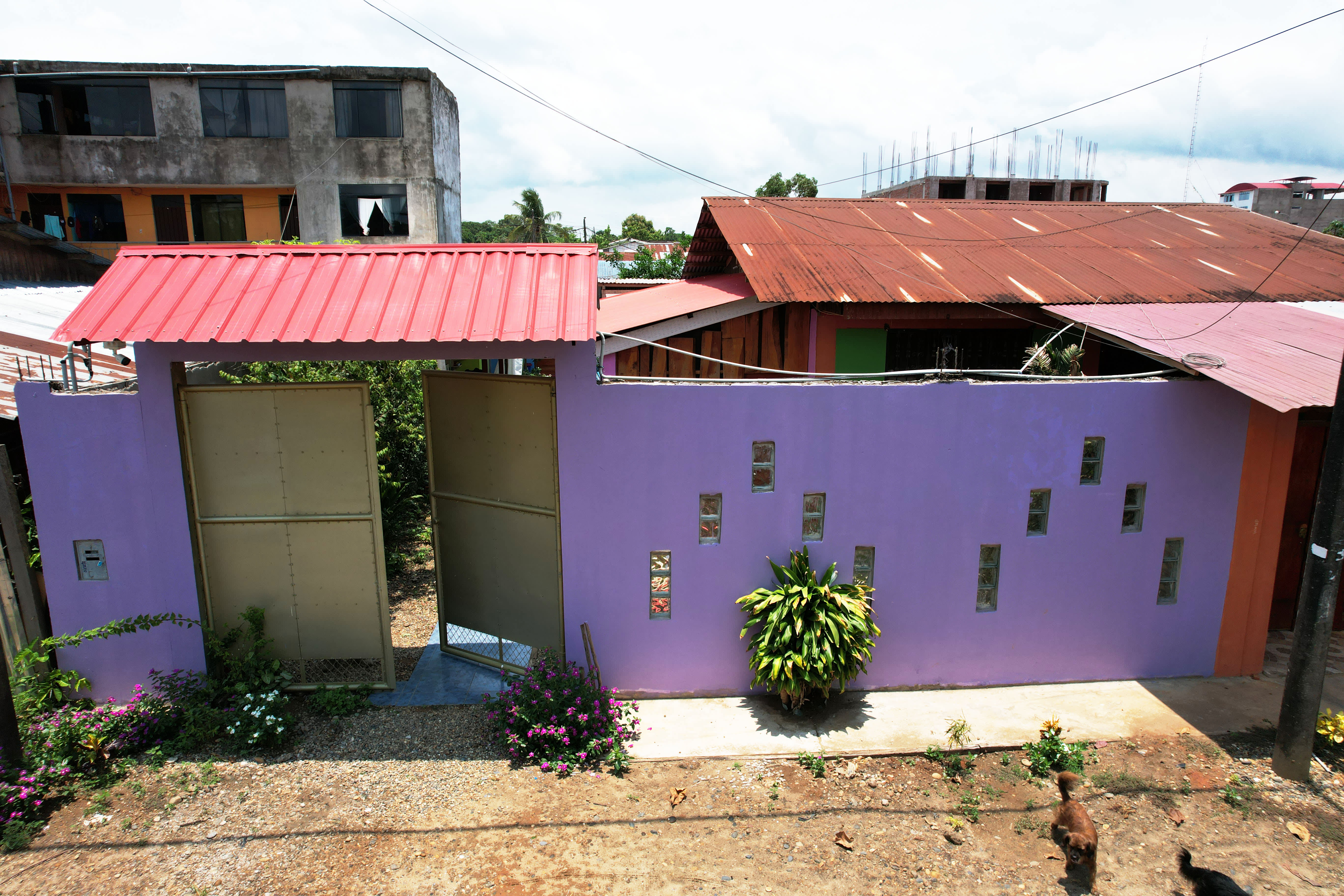 Koryares Househostel Tambopata - Puerto Maldonado