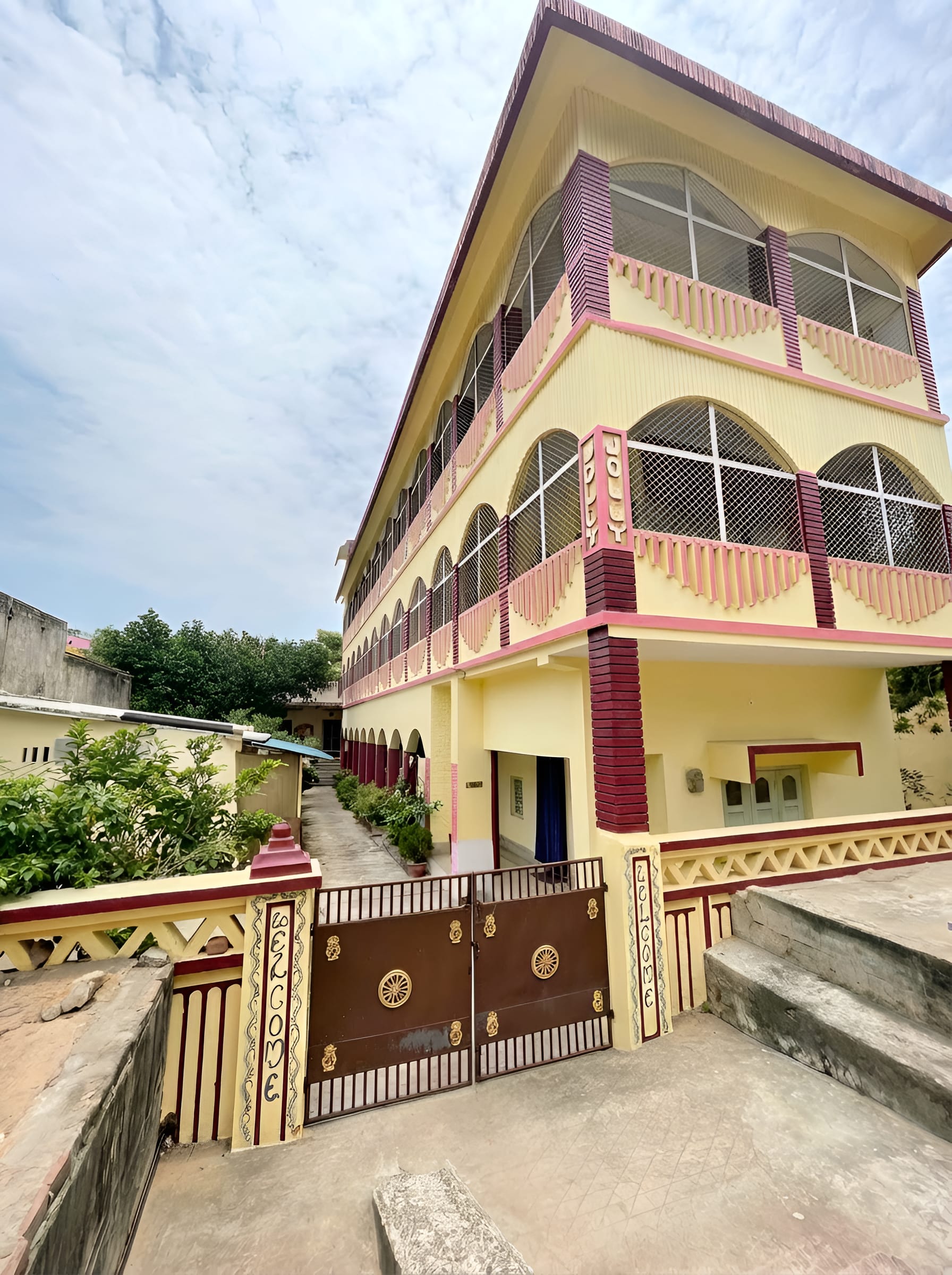 Jolly Holiday Homes - Puri