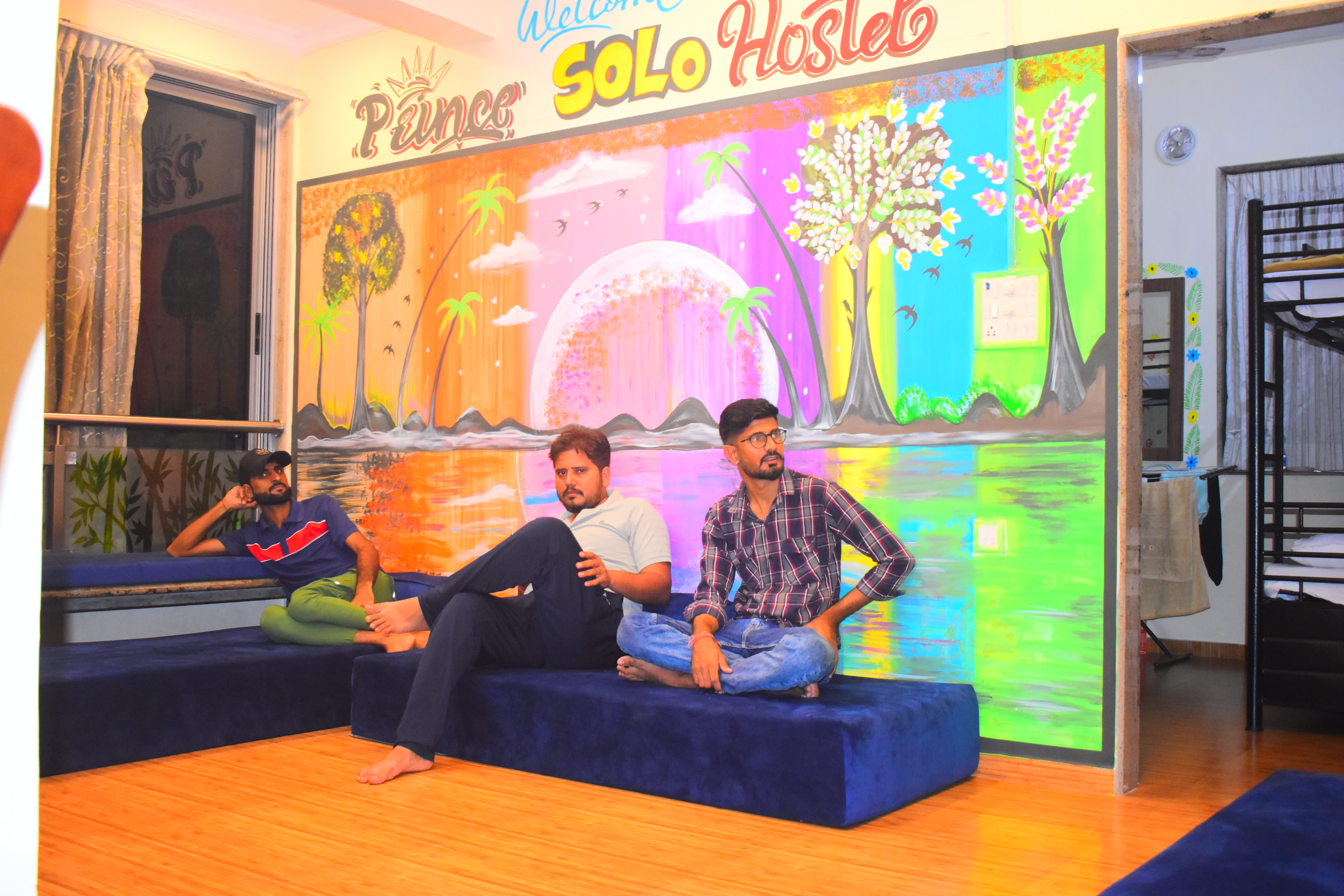 Prince Solo Hostel - Mumbai