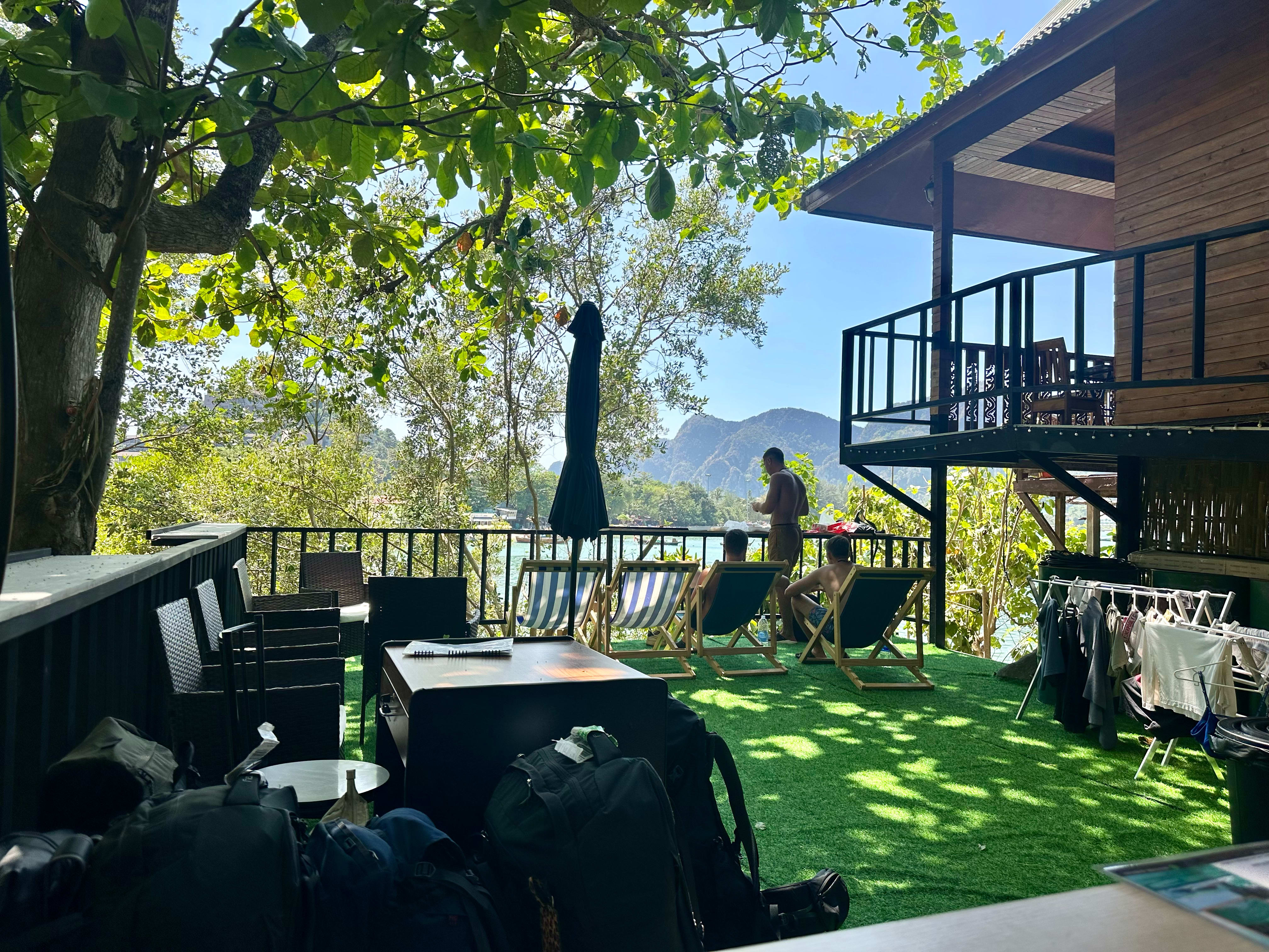 Sweed Dee Seaview Hostel - Krabi