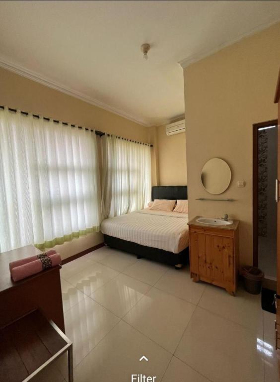 G10 Guest House - Bandung
