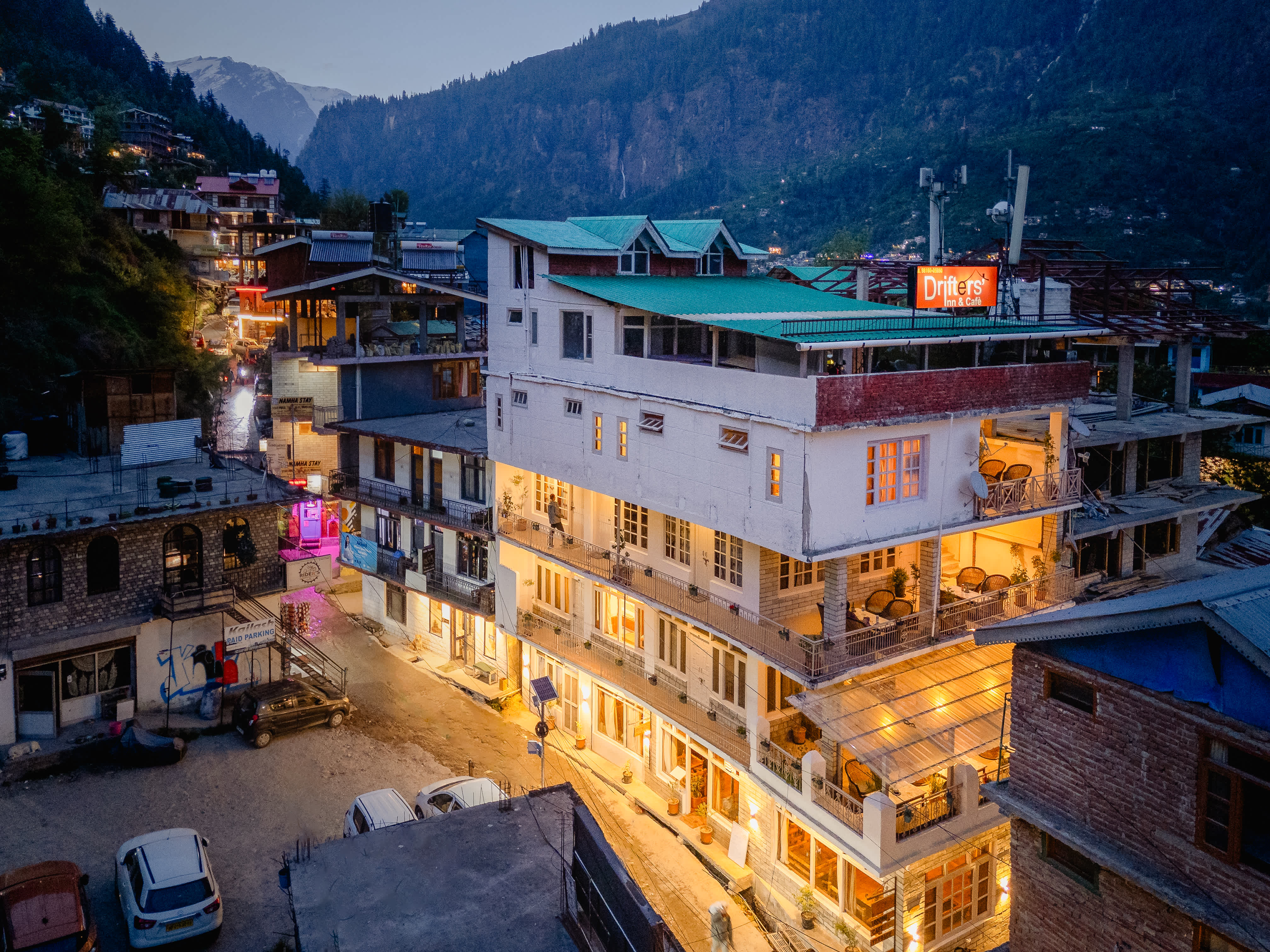 Drifters Inn - The Hidden Tribe - Manali