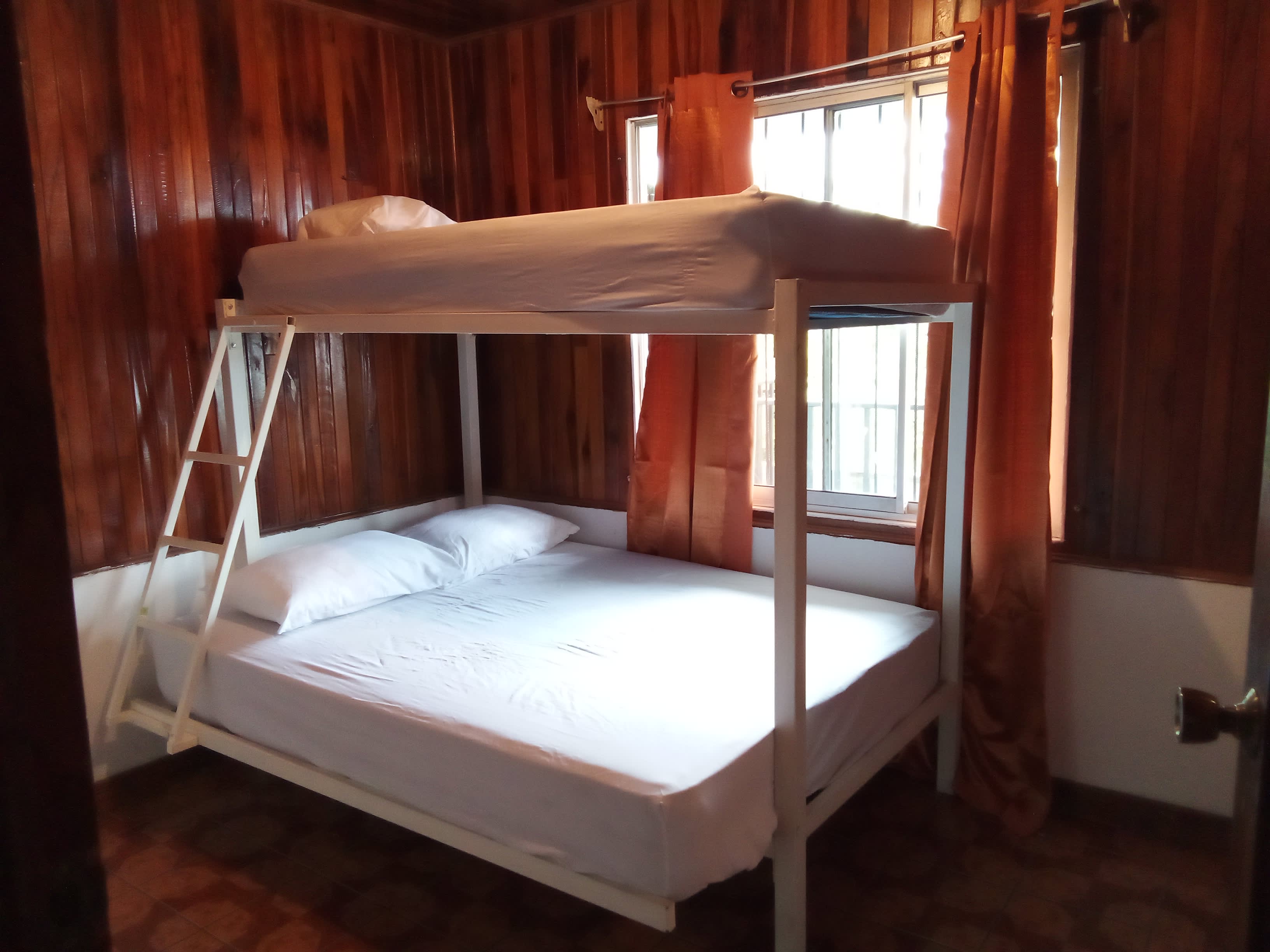 Agata Only Girls Hostel San Jose - 산호세