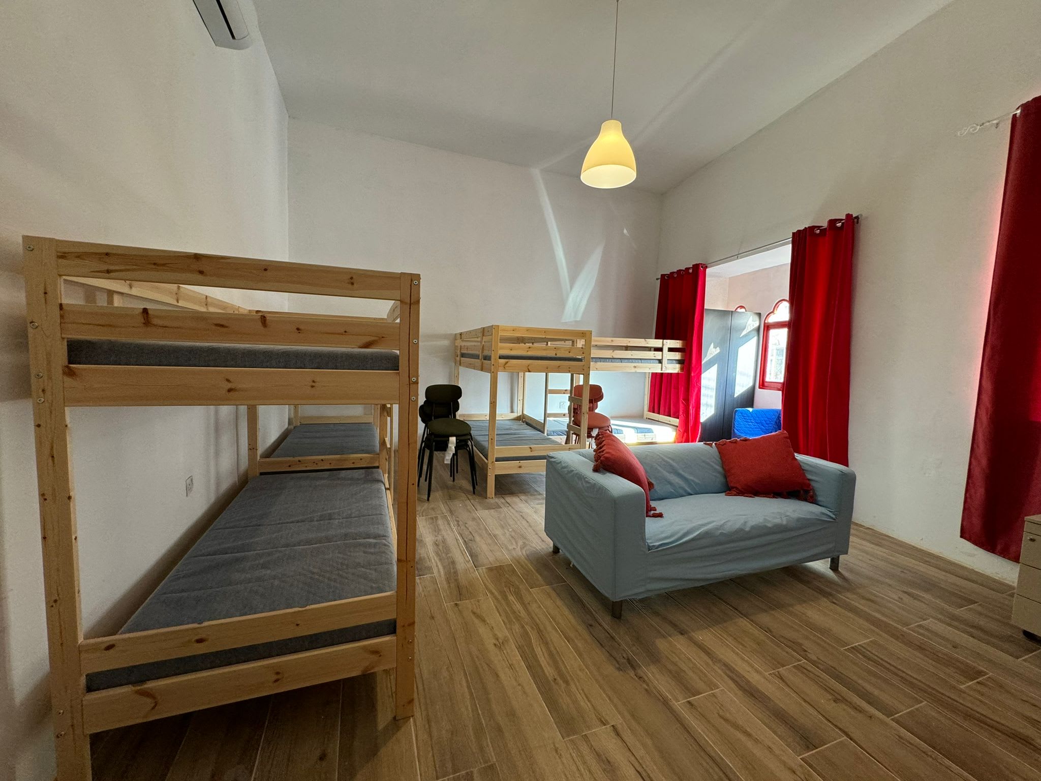 Dragon's Den Hostel - Malta