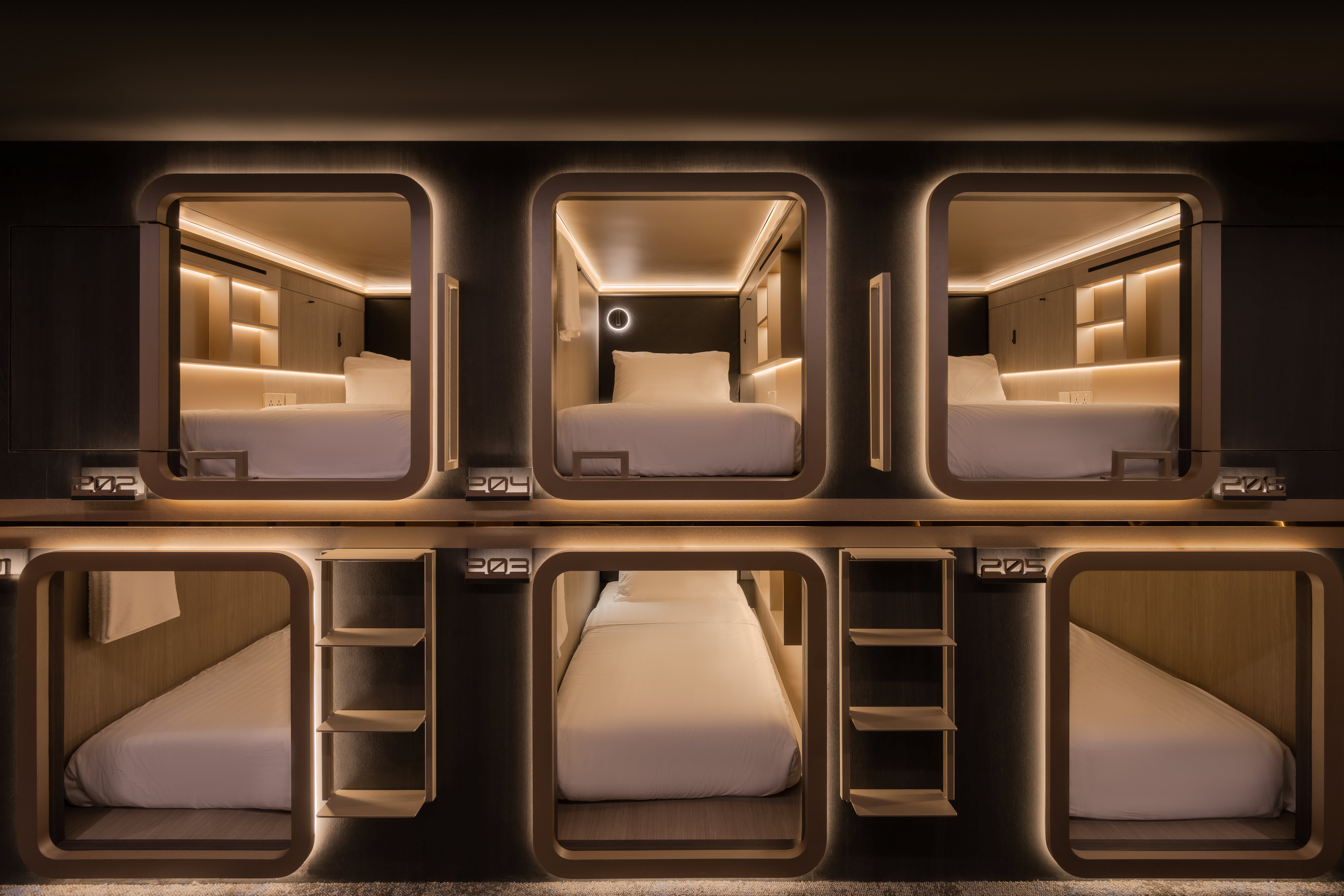 Cube Social Boutique Capsule Hotel @ Boat Quay - River Valley