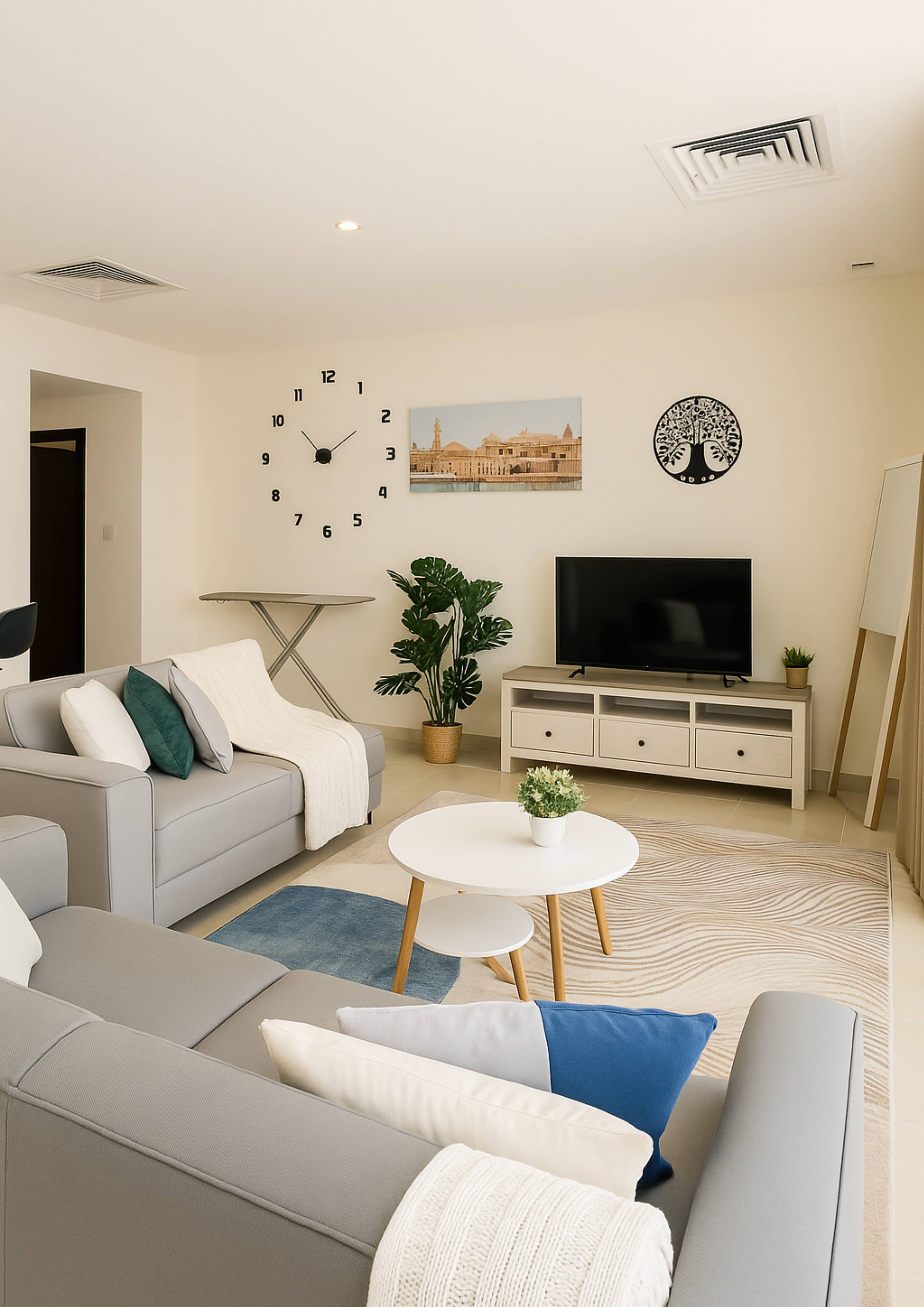 Aavhr Holiday Homes - Jbr - Dubai