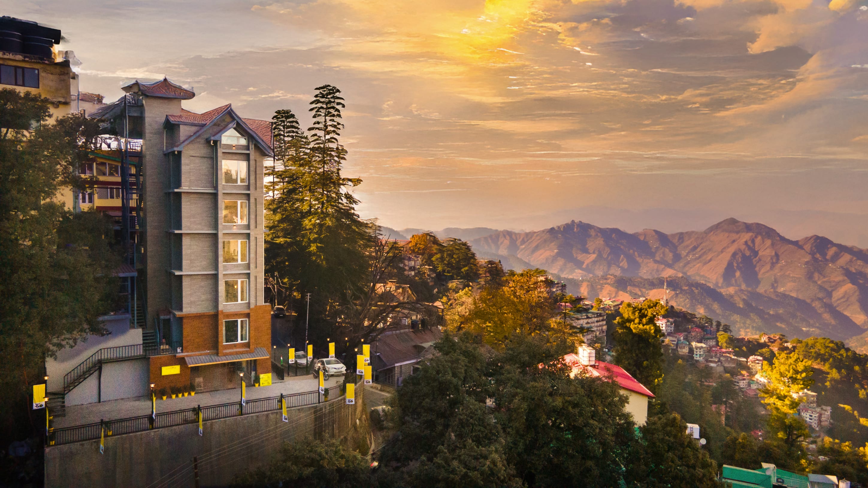 The Hosteller Shimla, Valley View - Shimla