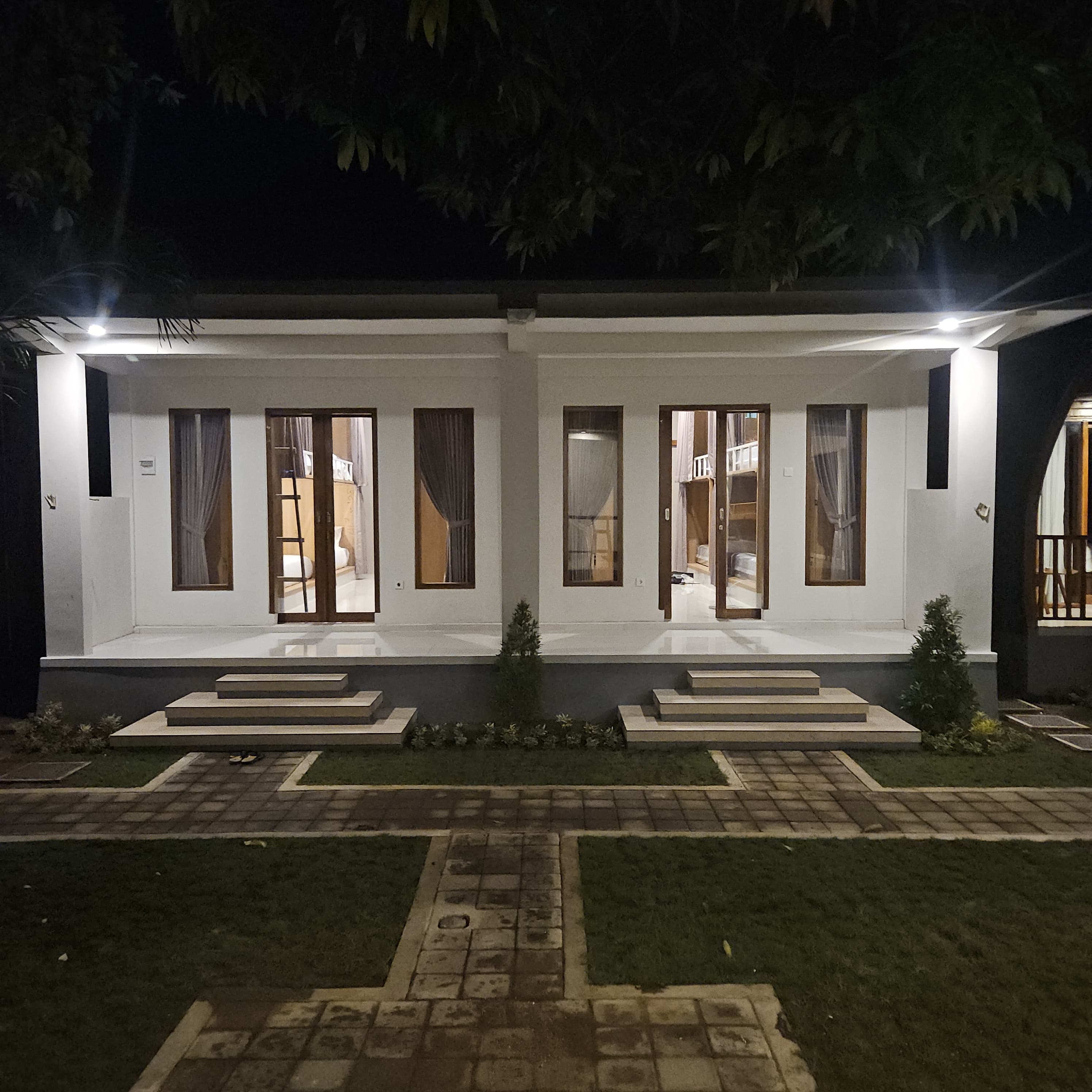 Ungasan Center Hostel - Bali