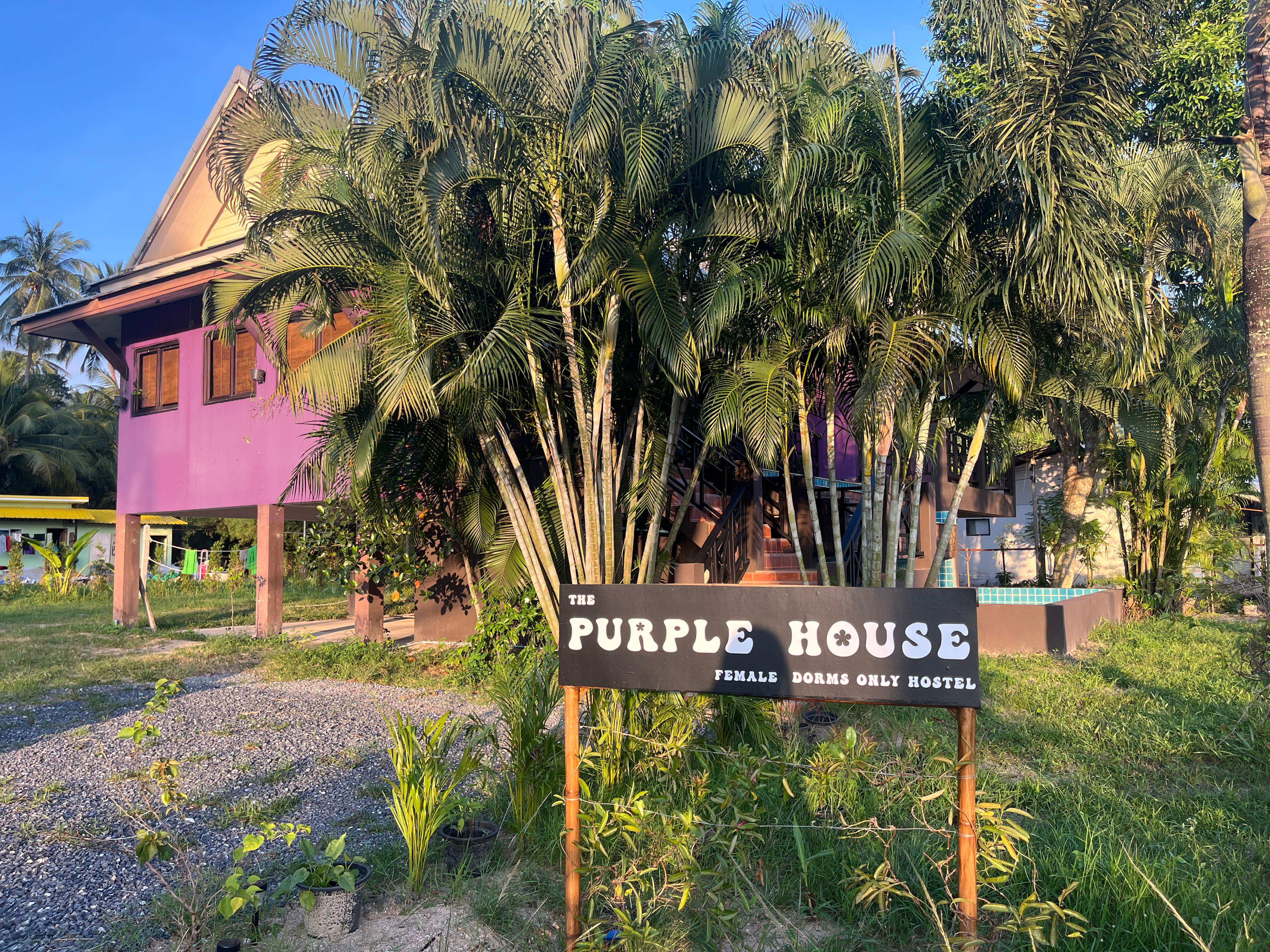 Purple House Boutique Hostel Female Only - Ko Pha-ngan