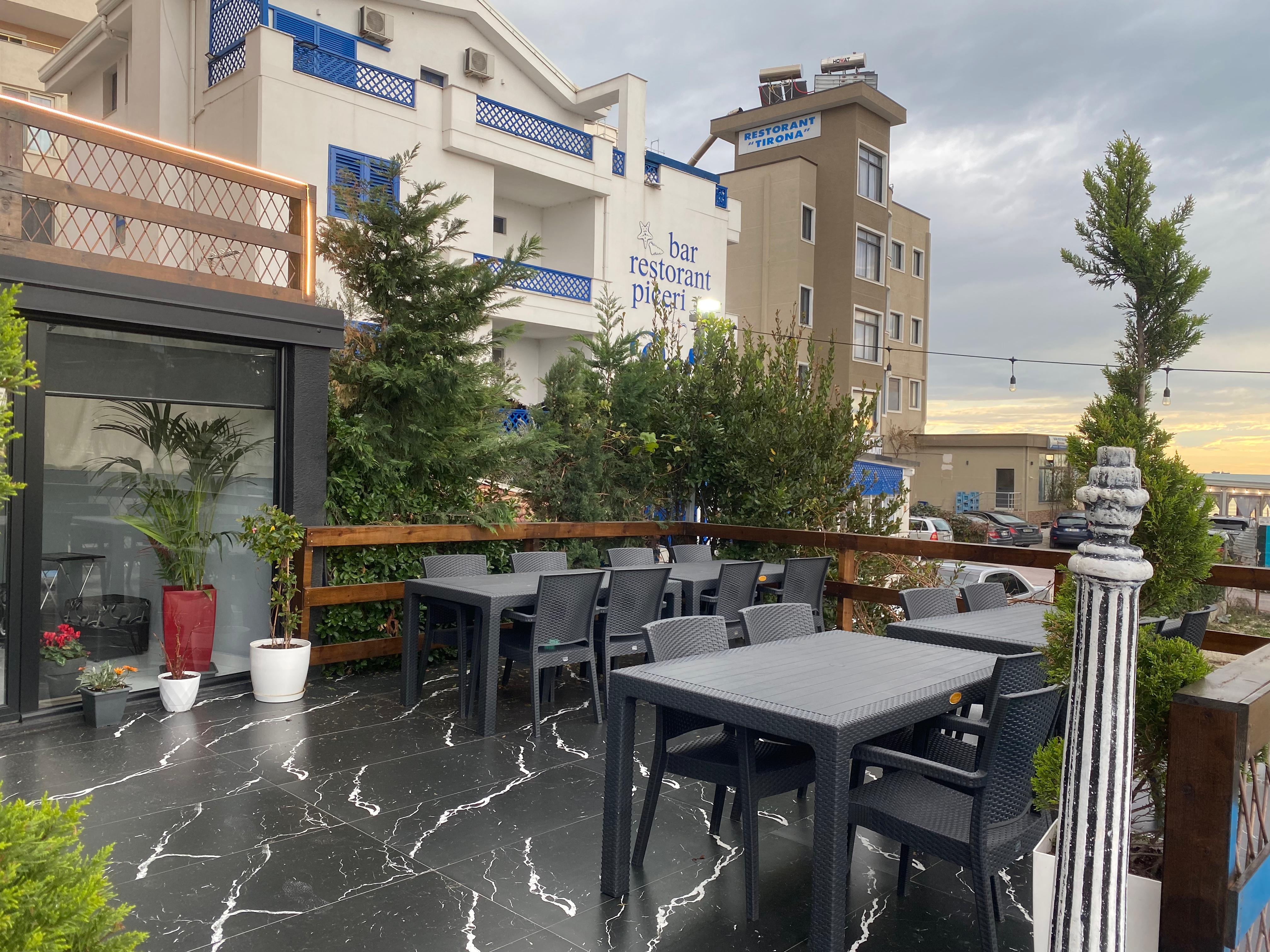 Enles Hostel - Durrës