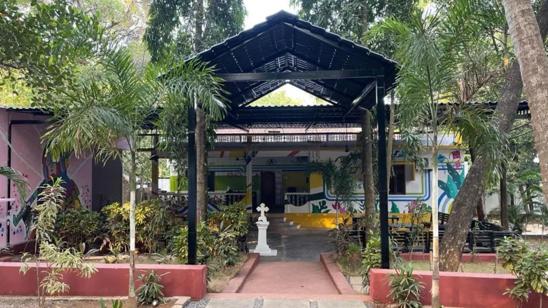 Kites Rooms And Hostels - Goa