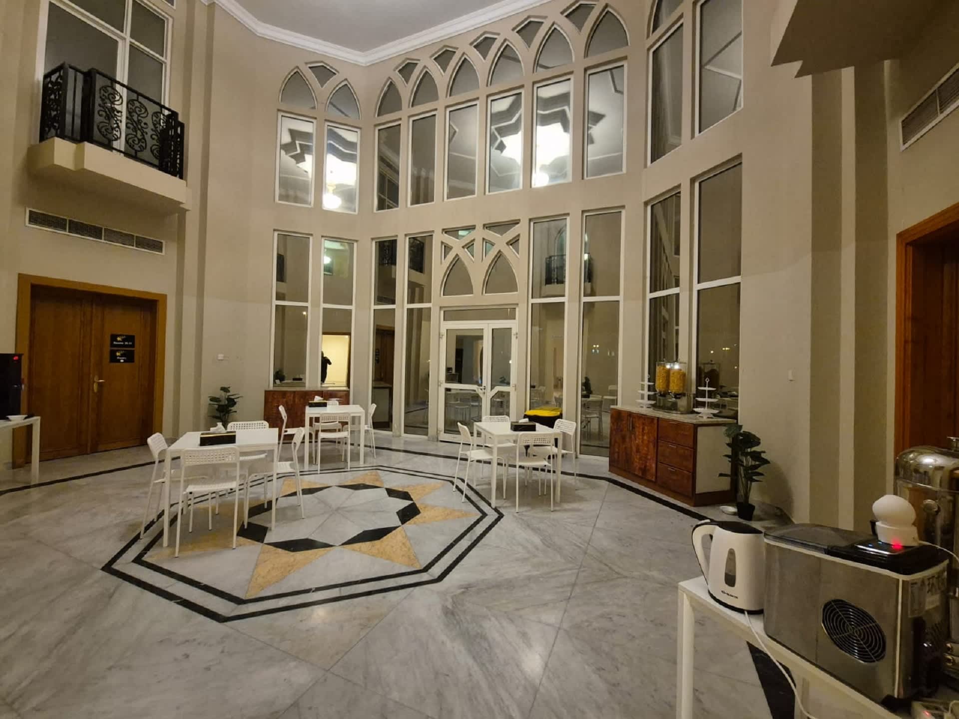 Four Stars Residence - Dubai