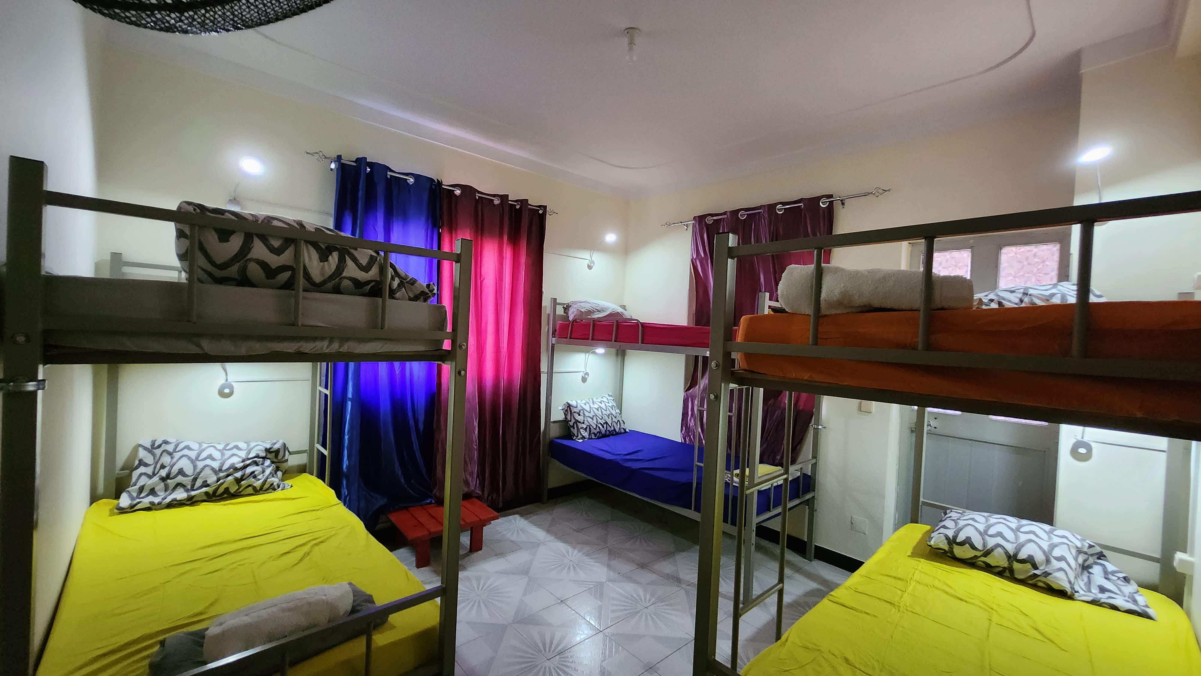 Meeting Point Hostel - Praia Diplomatic Center - Praia