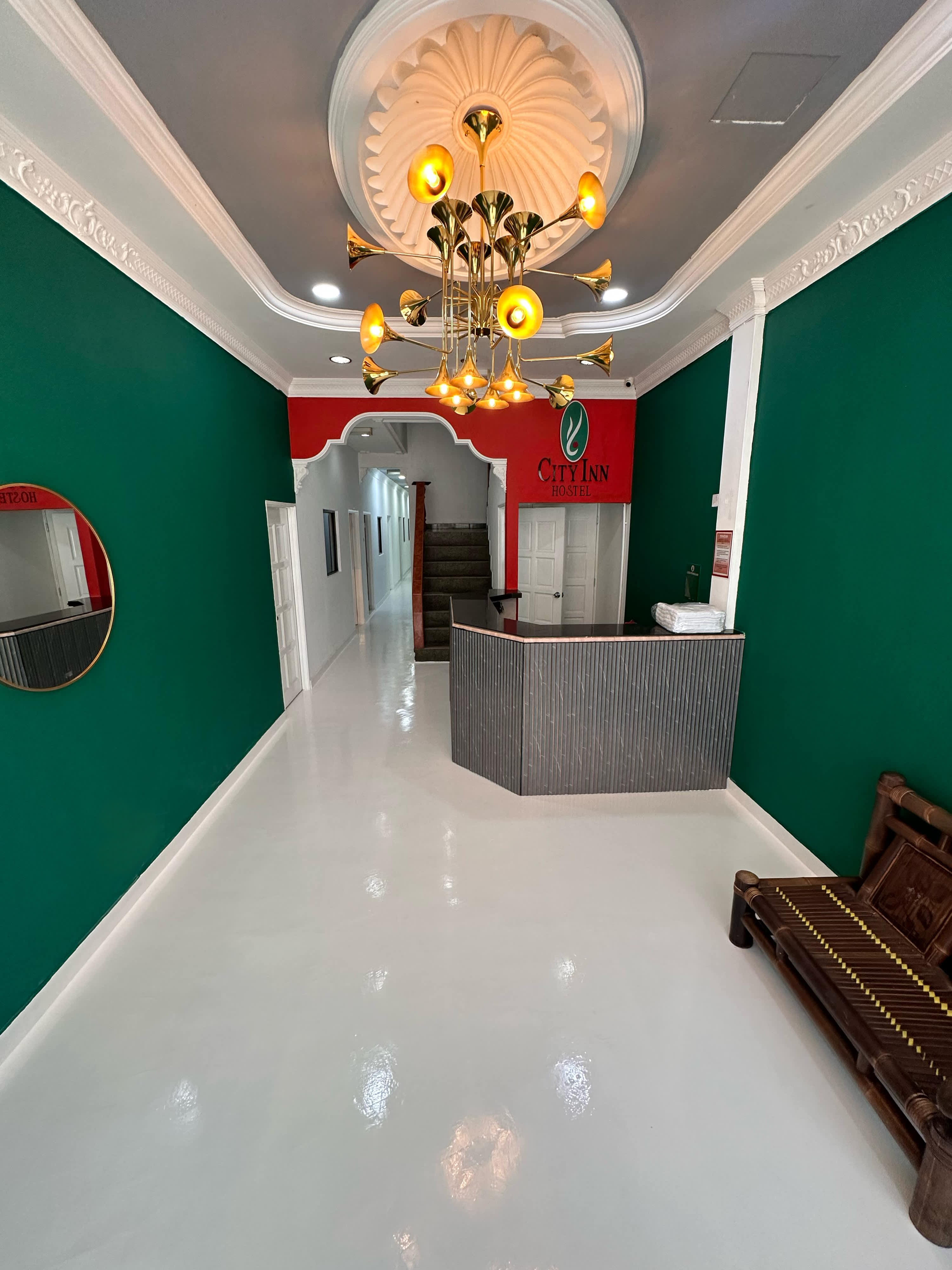 City Hostel Inn - 