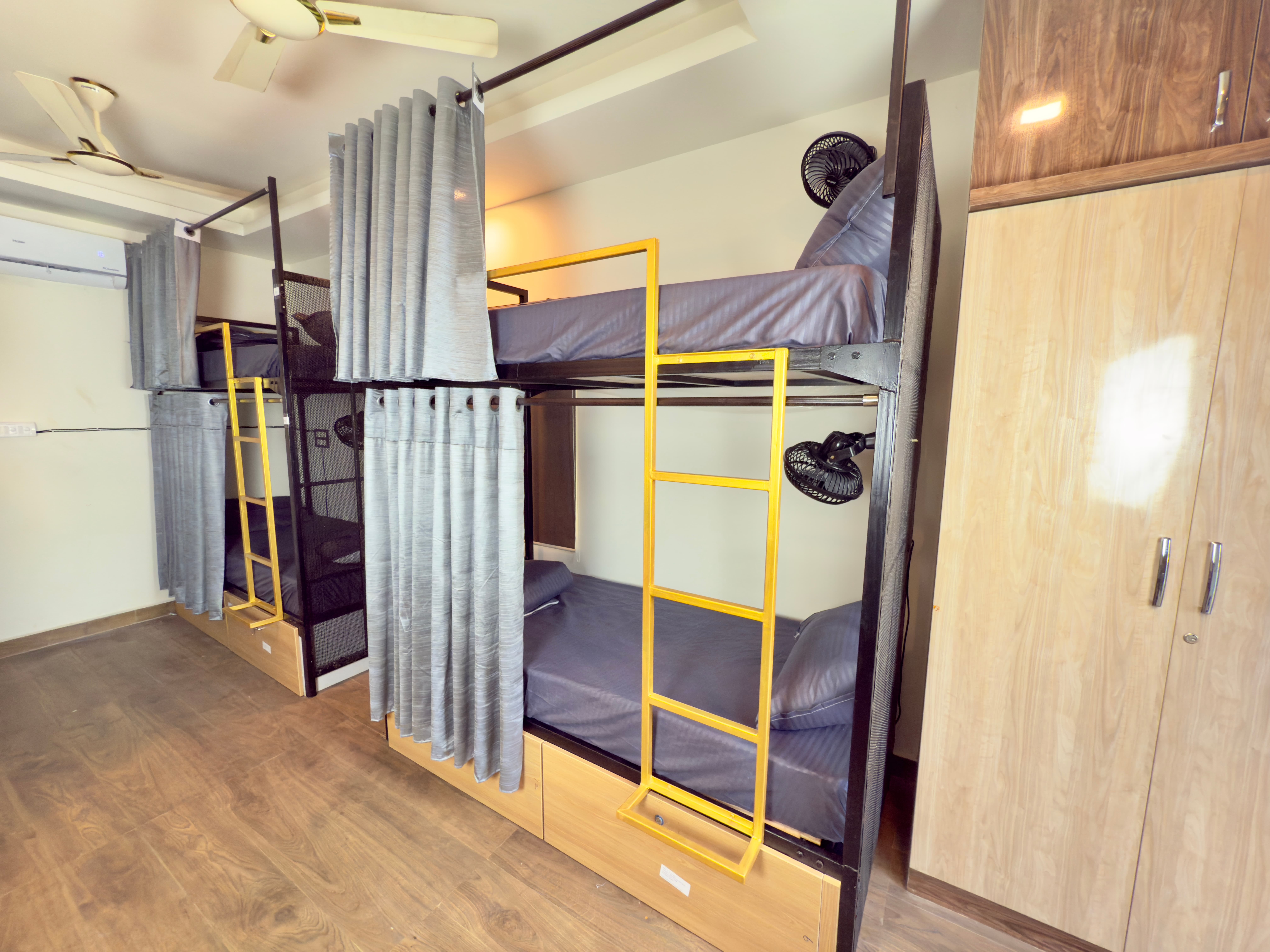Pocoyo - Backpackers Hostel - Omr - Chennai