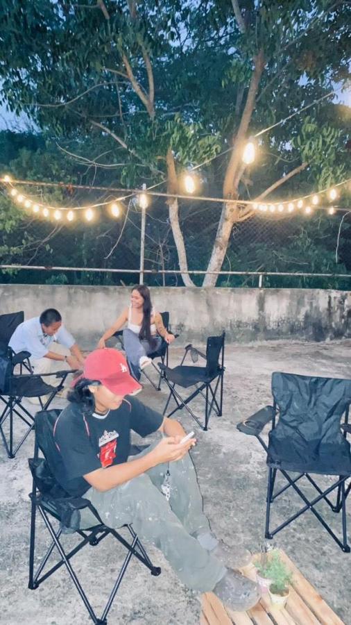 Duck And Drift Hostel - Puerto Princesa
