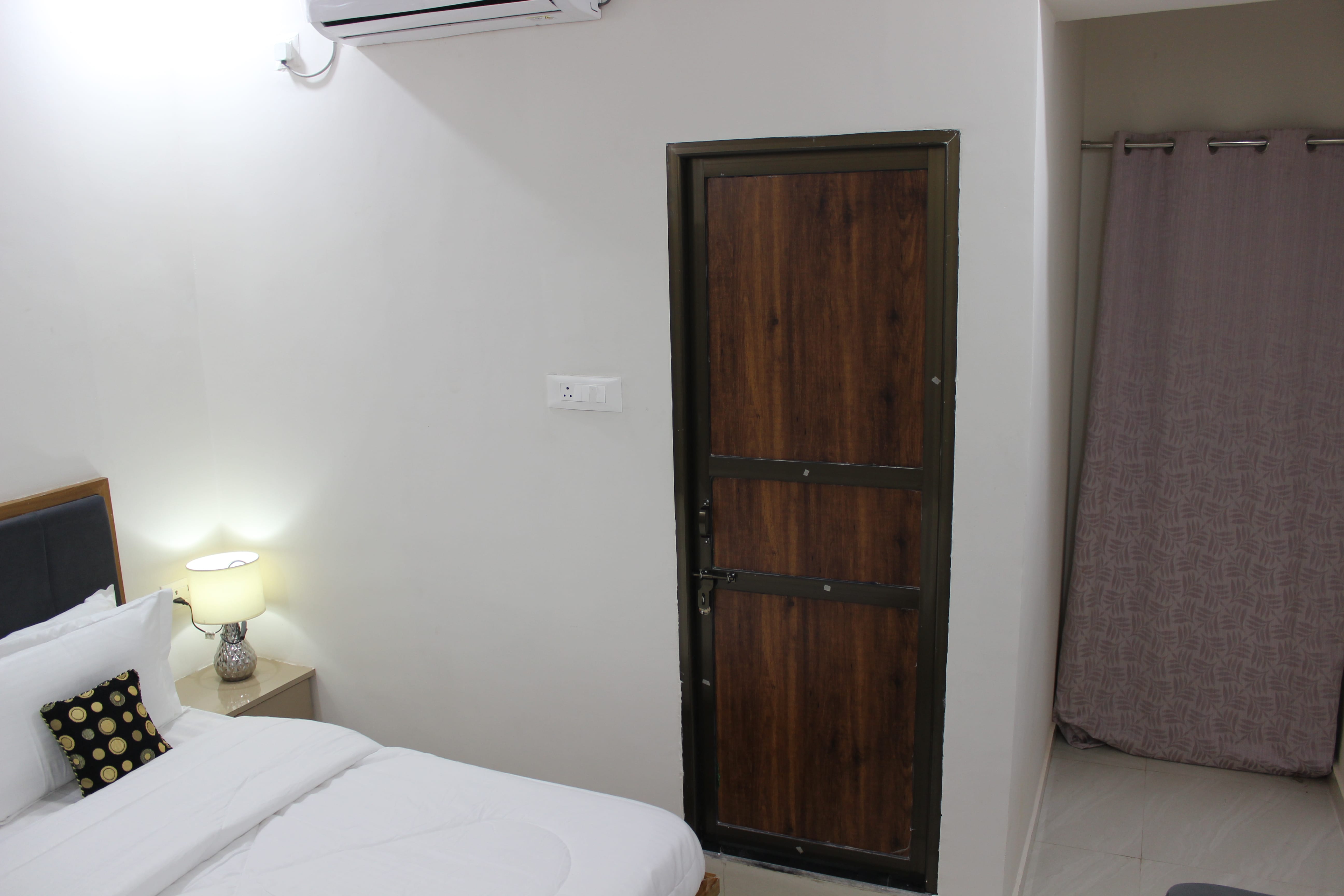 Paradise Stays - Varanasi