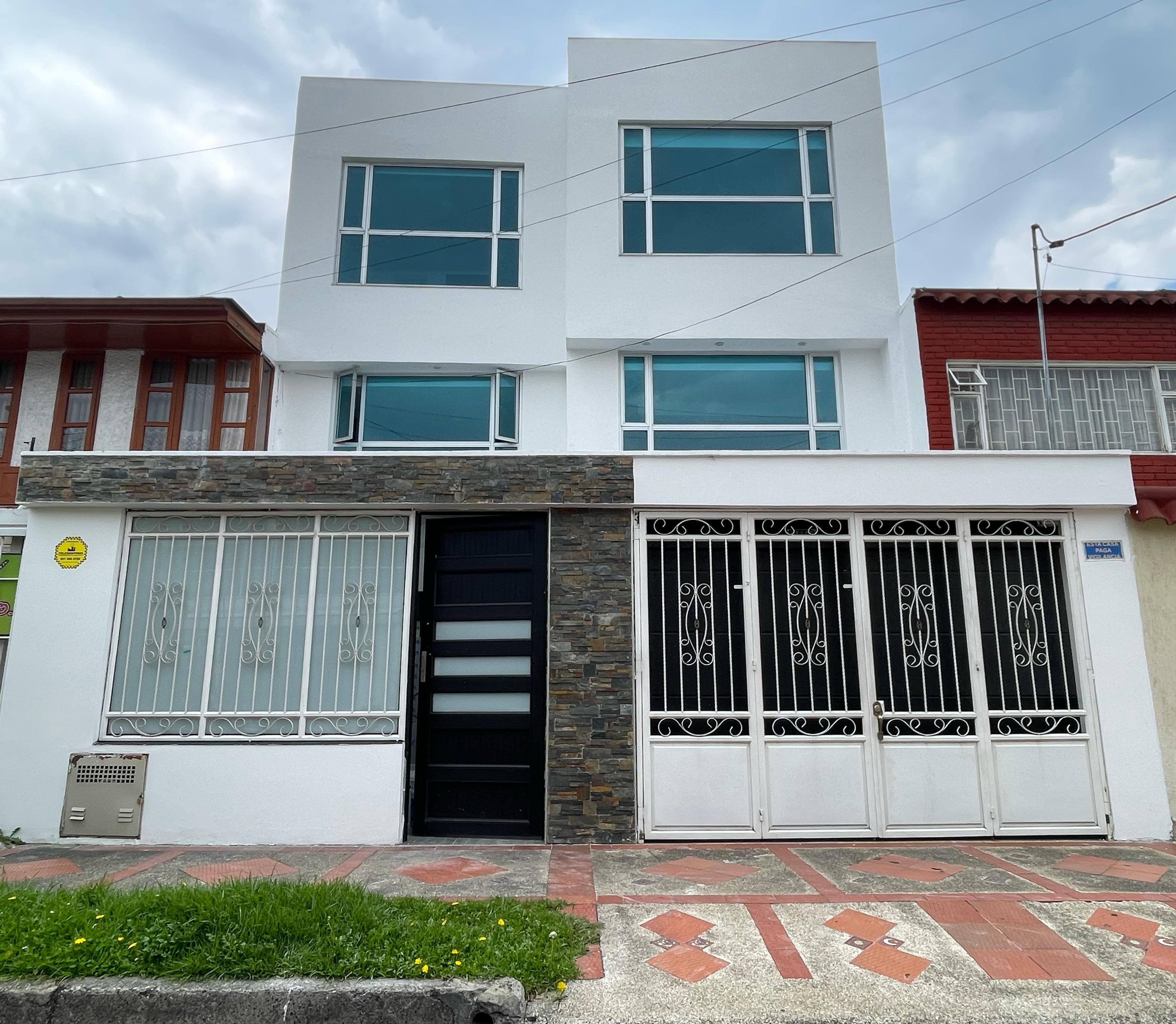 Outlanders House - Bogotà