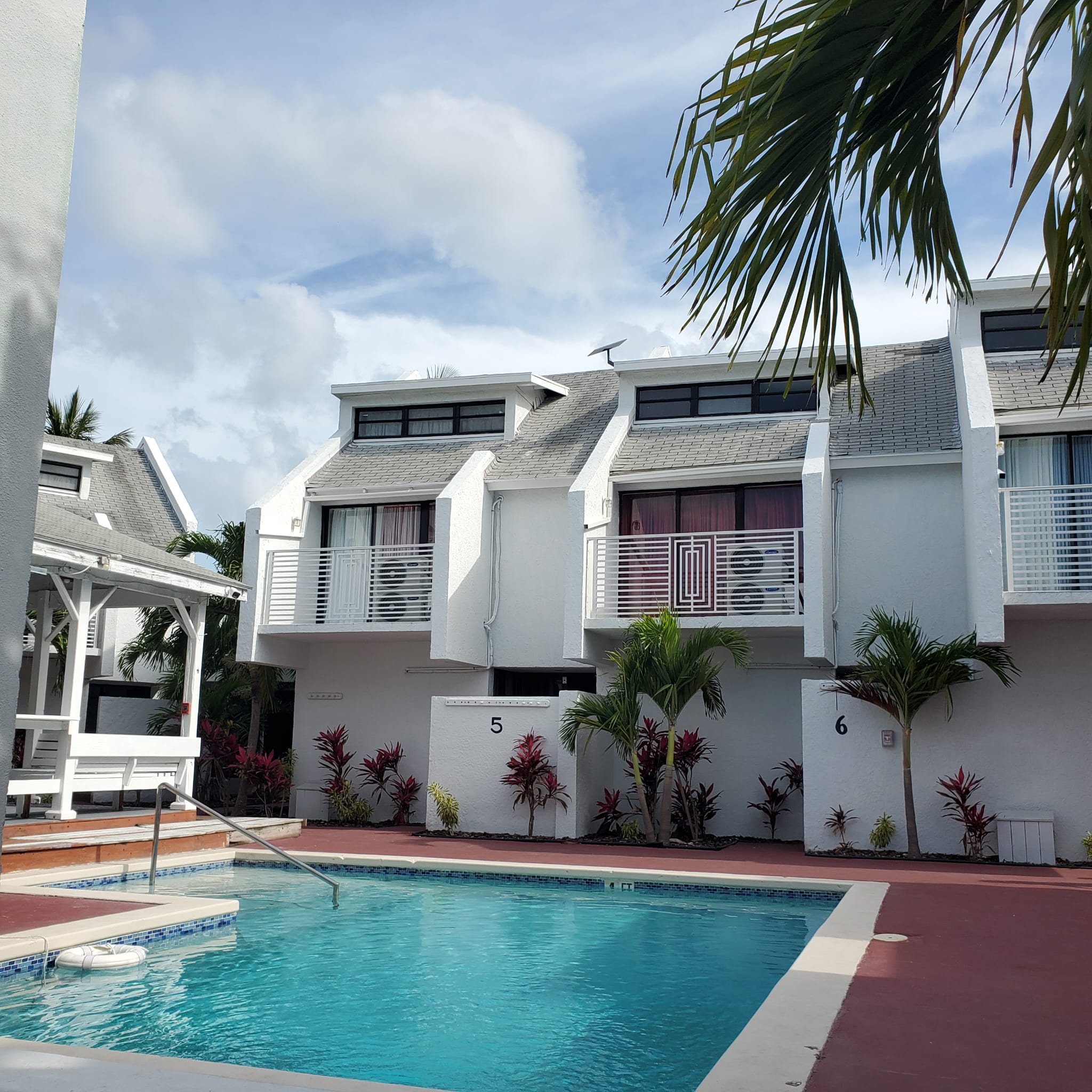 The Island Garden Hotel - Nassau