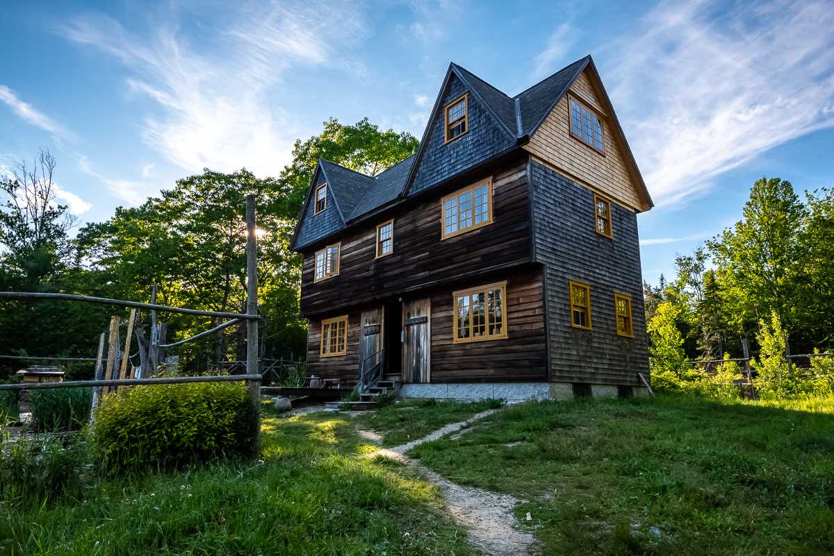 Deer Isle Hostel - Maine