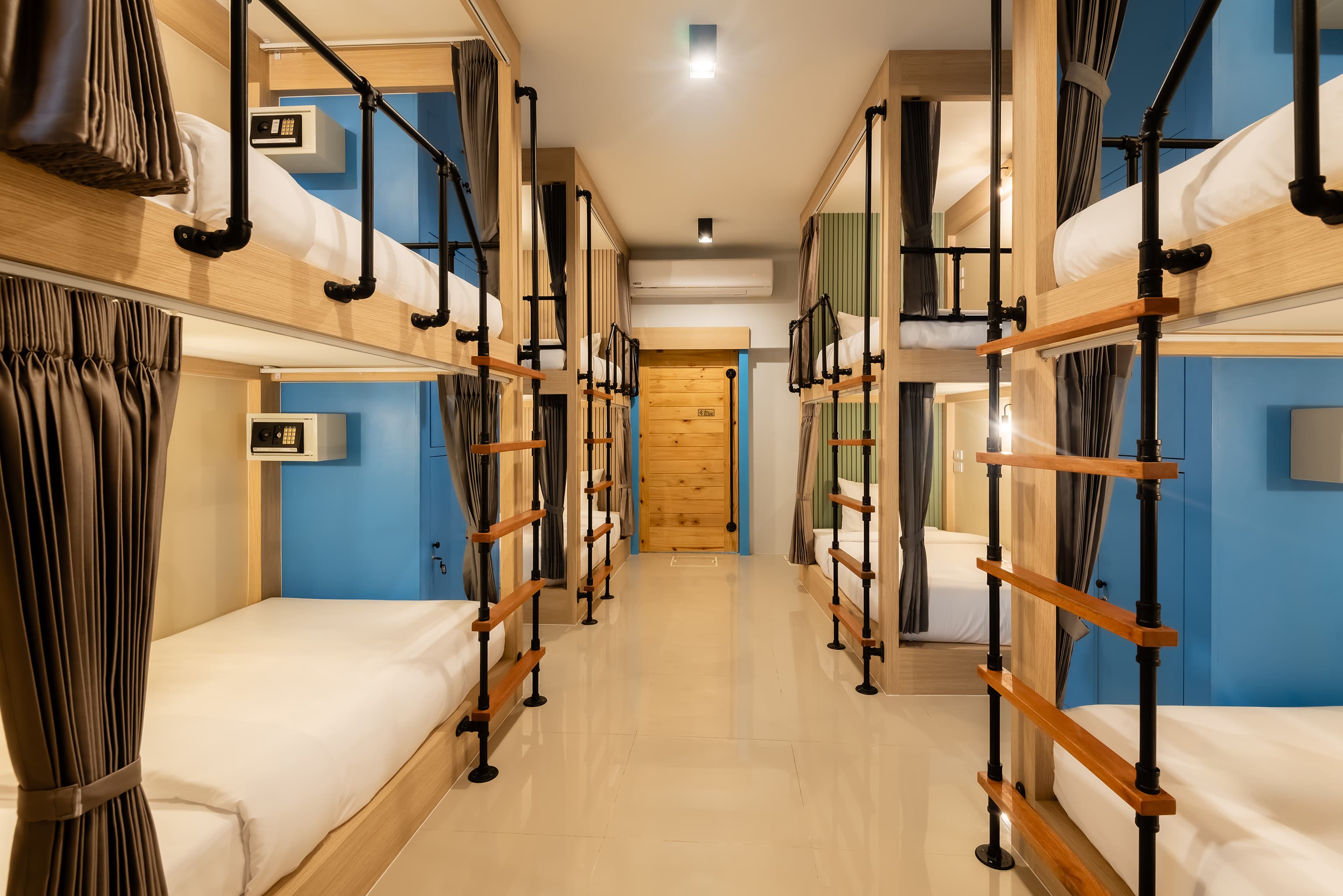 Kewalin Hostel - Ko Phi Phi Don