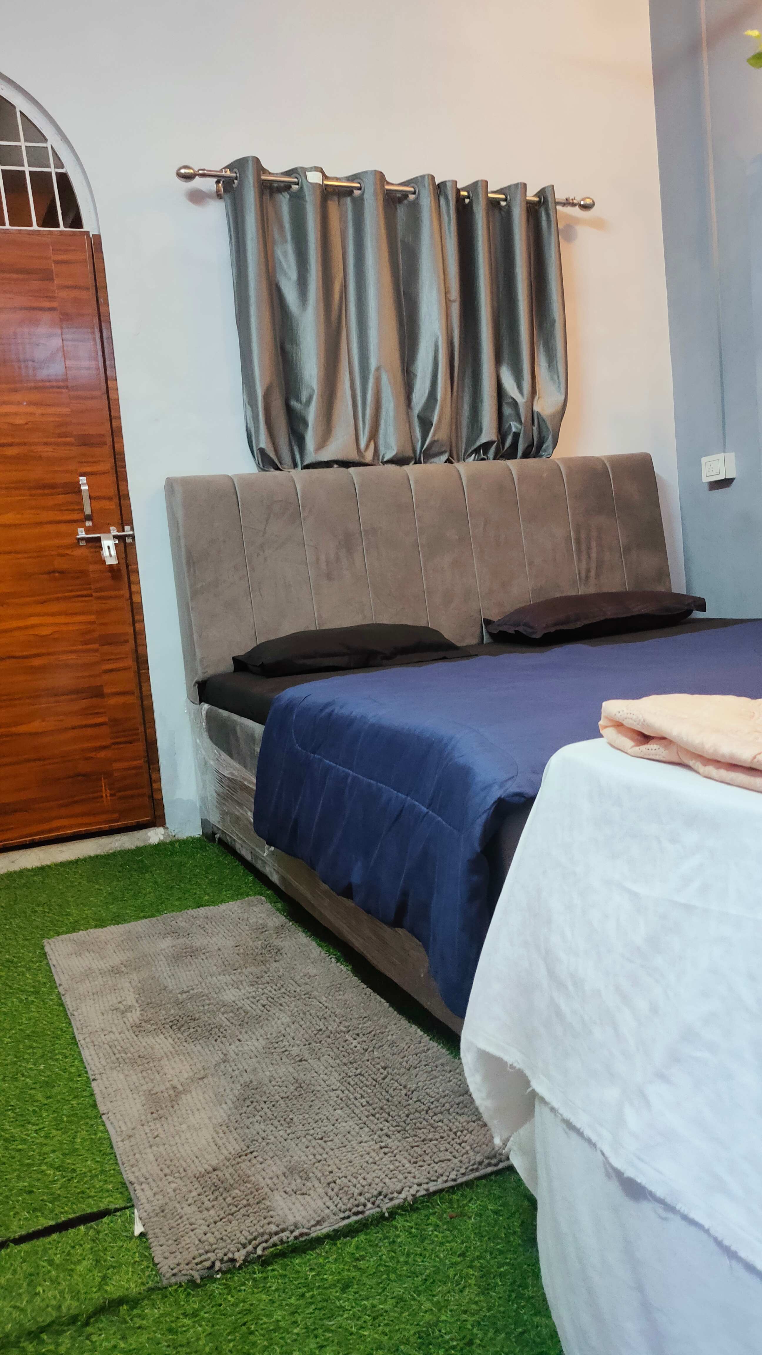 Manavi Hostel - 