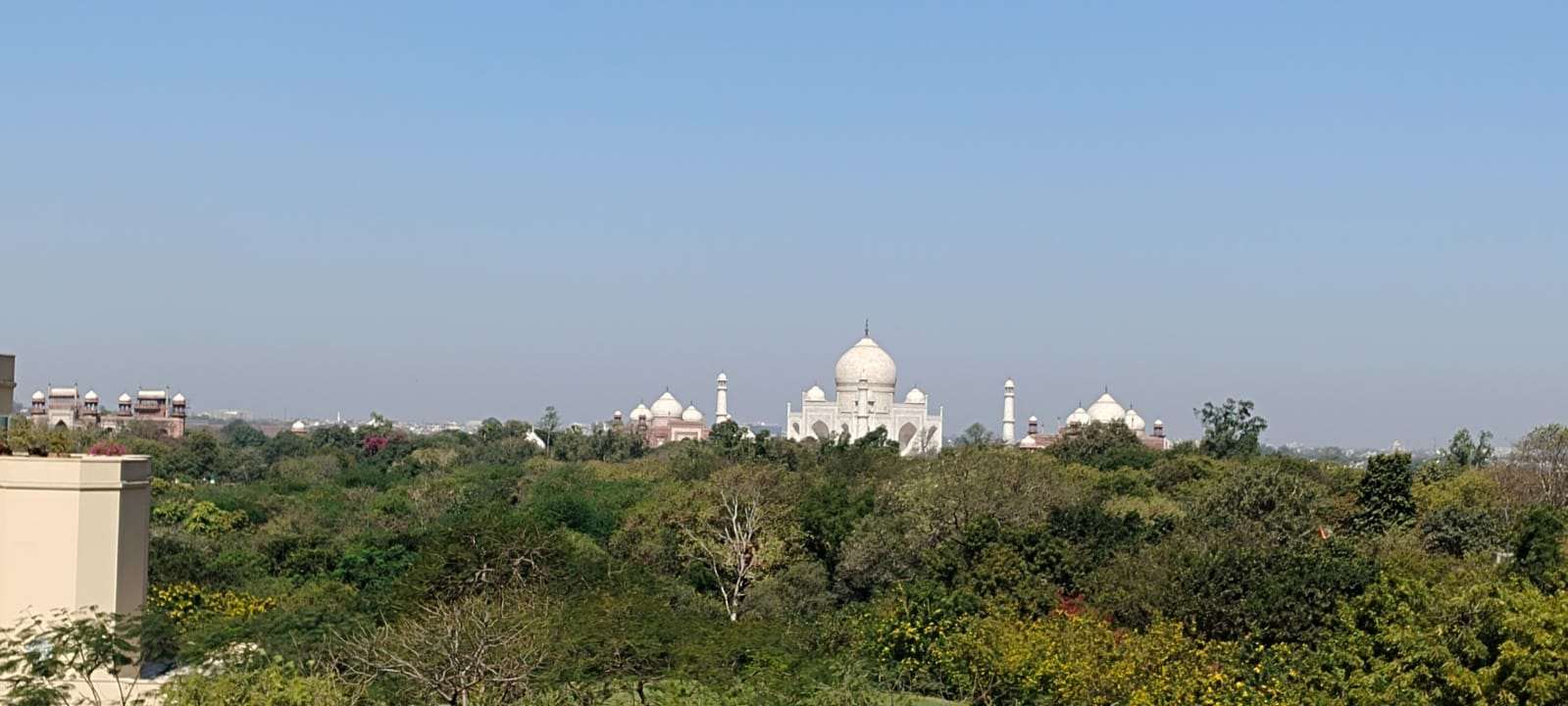 The Street Homestay - Agra