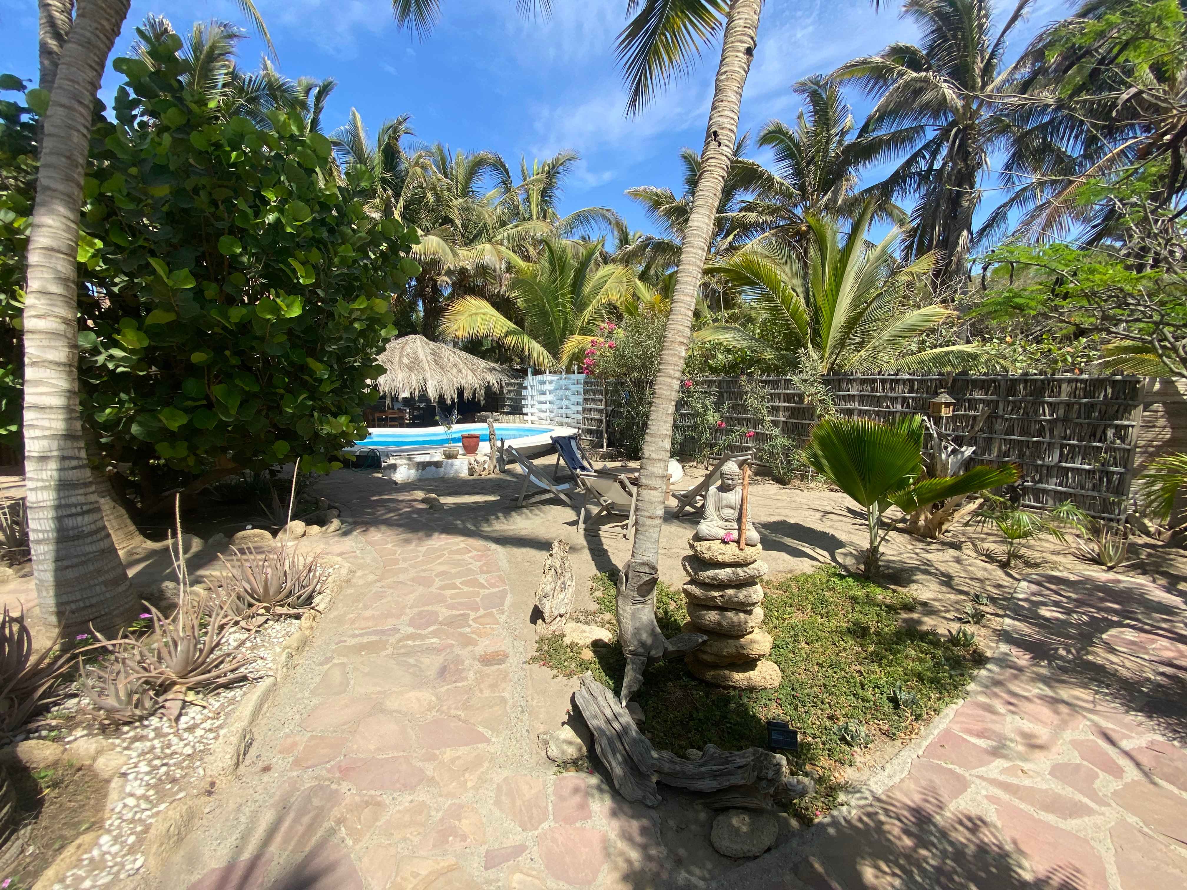 Laguna Surf Camp - Máncora