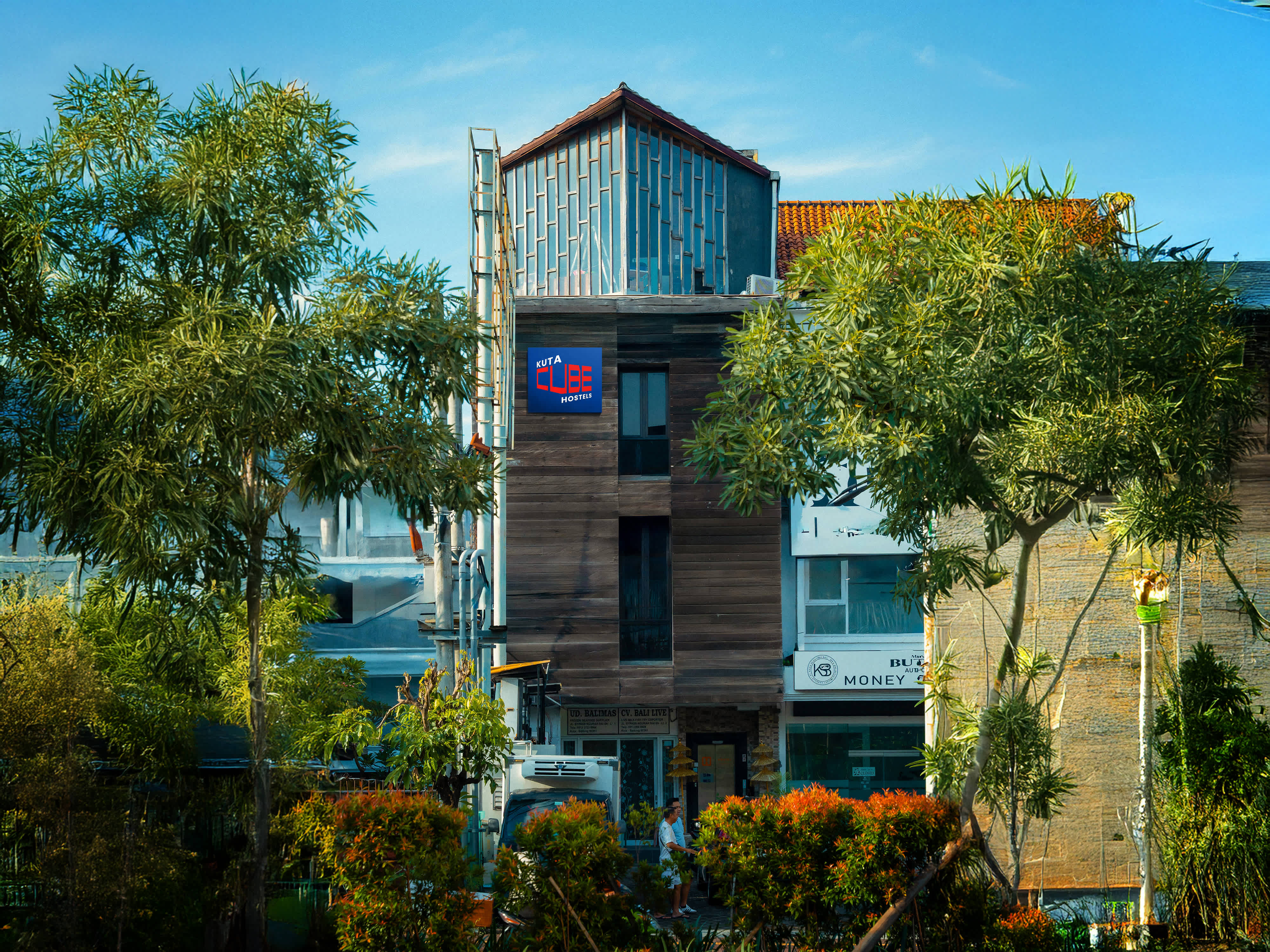 Kuta Cube Hostel - Kuta