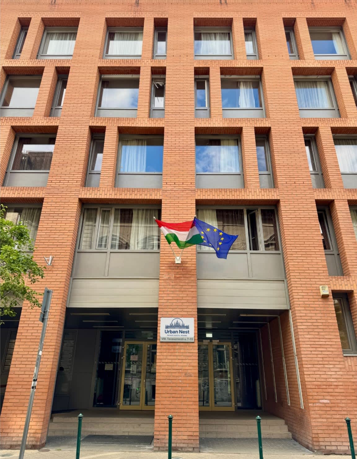 Urbannest Private Hostel Rooms - Budapest
