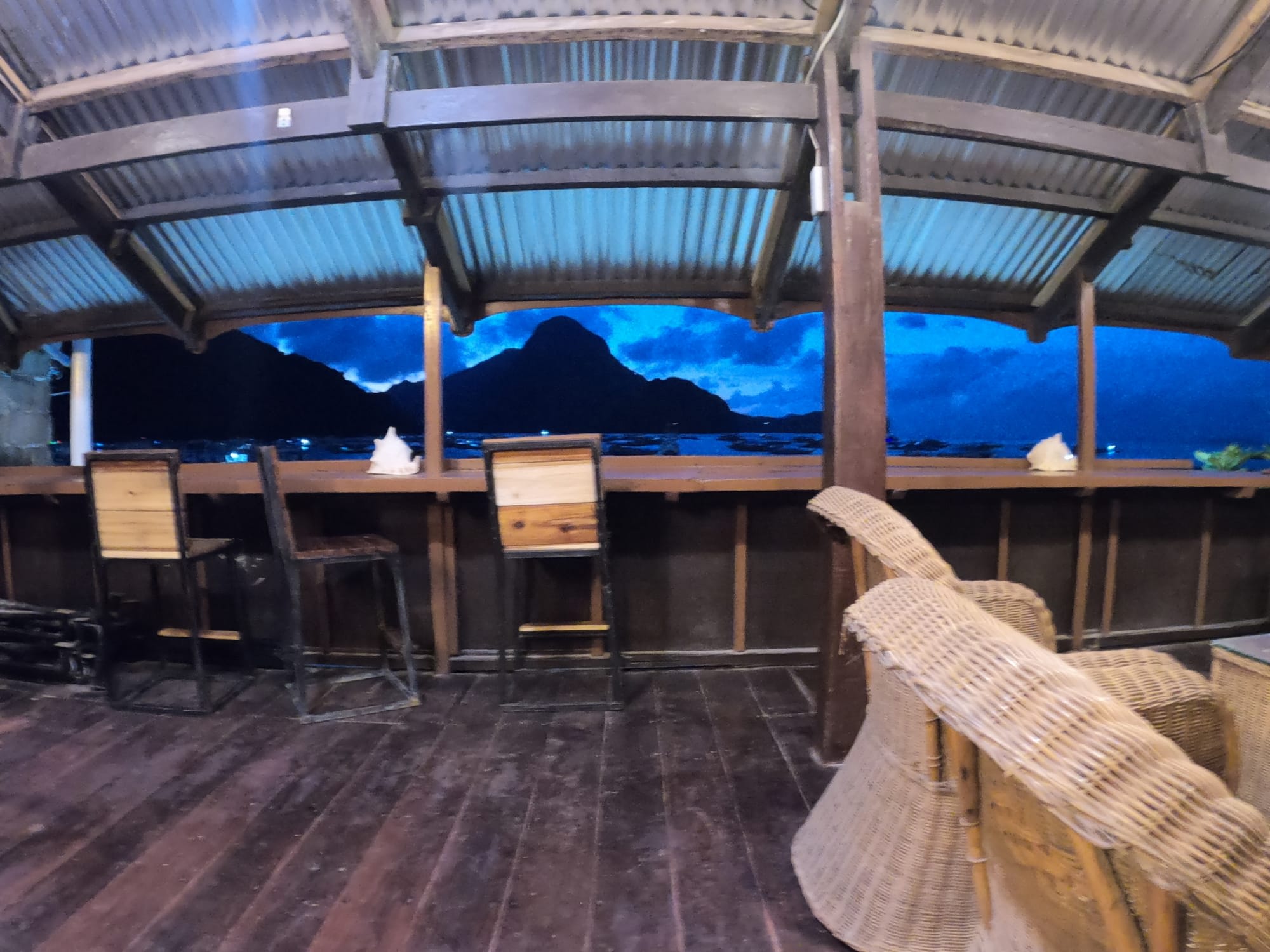 Bangka Hostel - El Nido