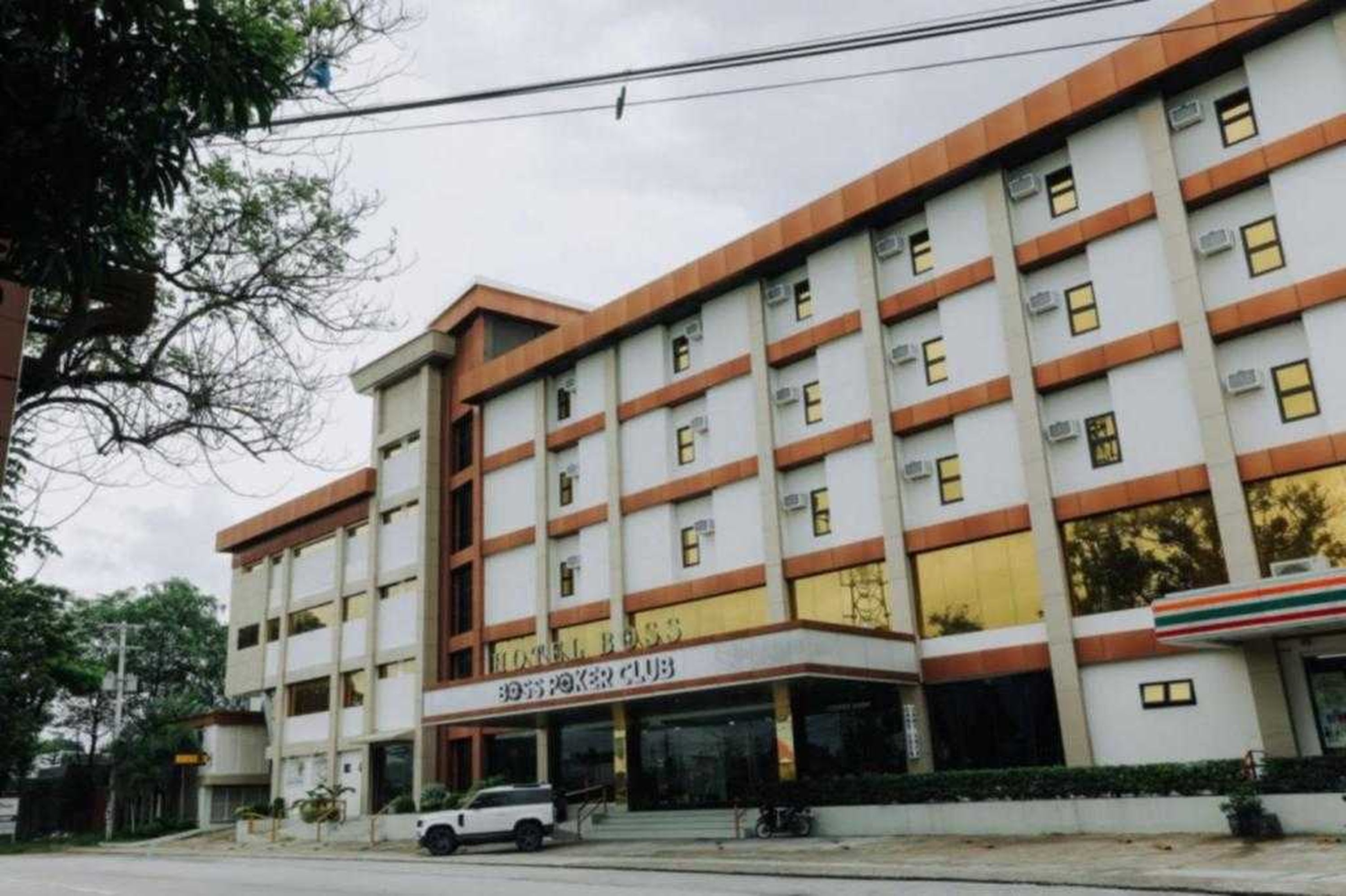 Palette In Angeles Pampanga Formerly Boss Hotel - Ángeles