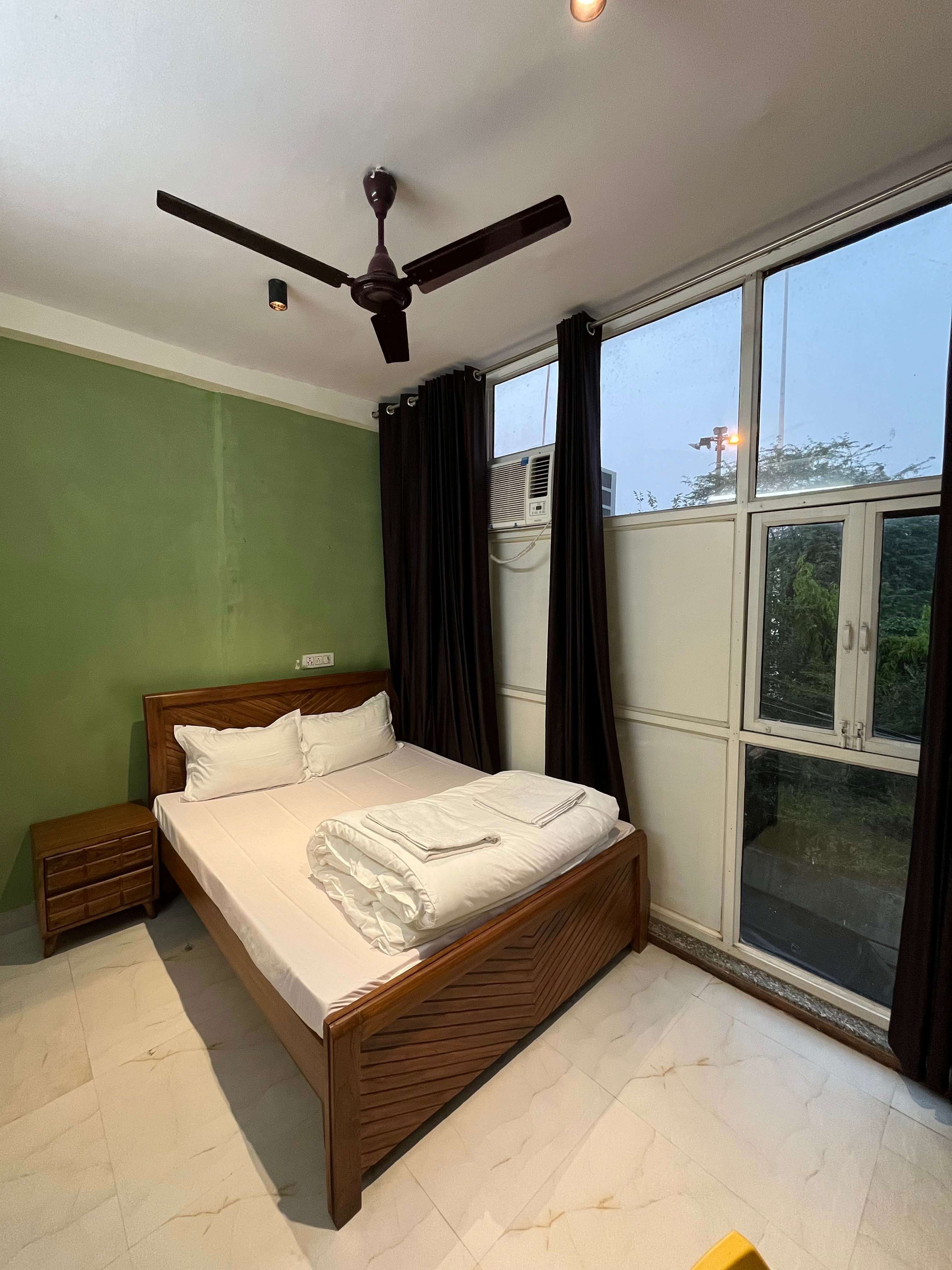 Back Stayz Delhi - Delhi