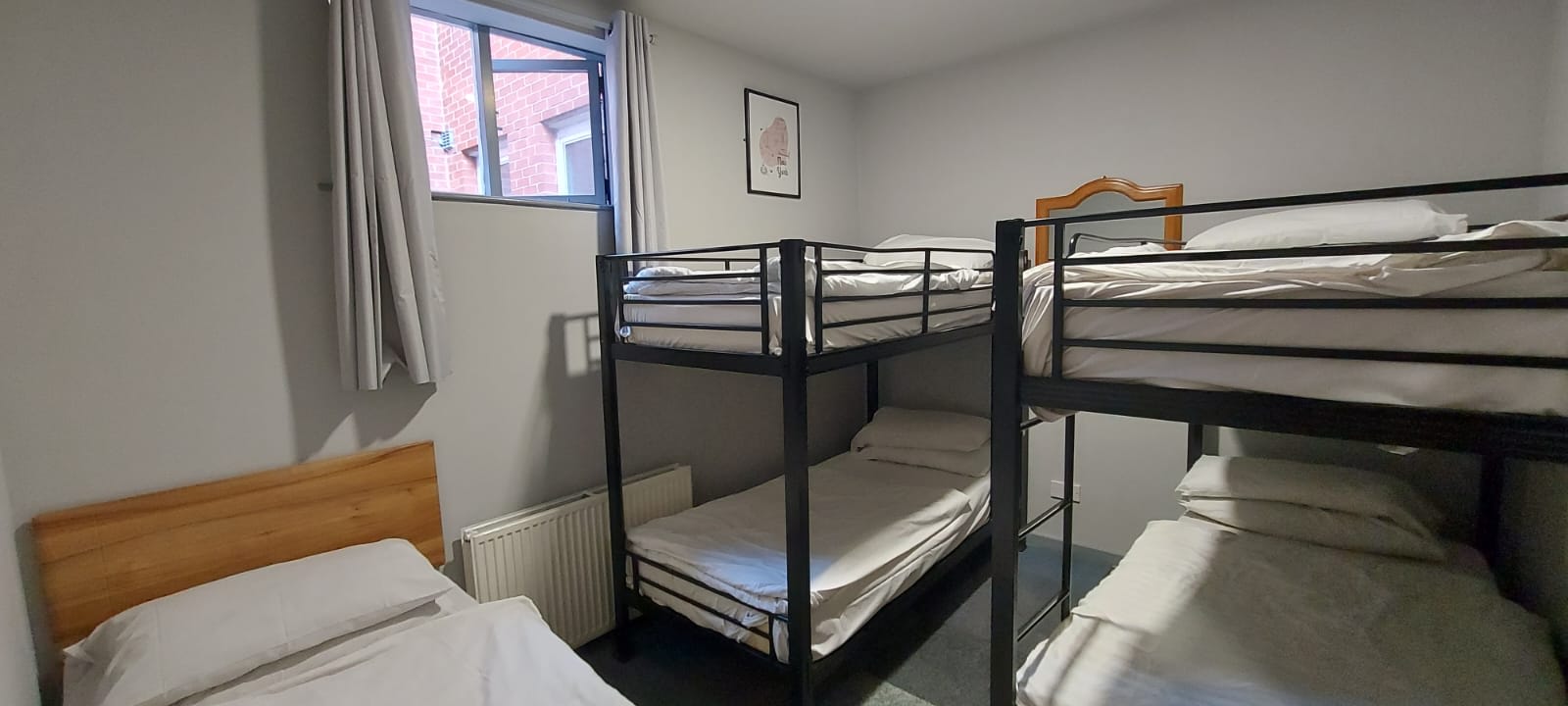 R S Hostels - Leeds