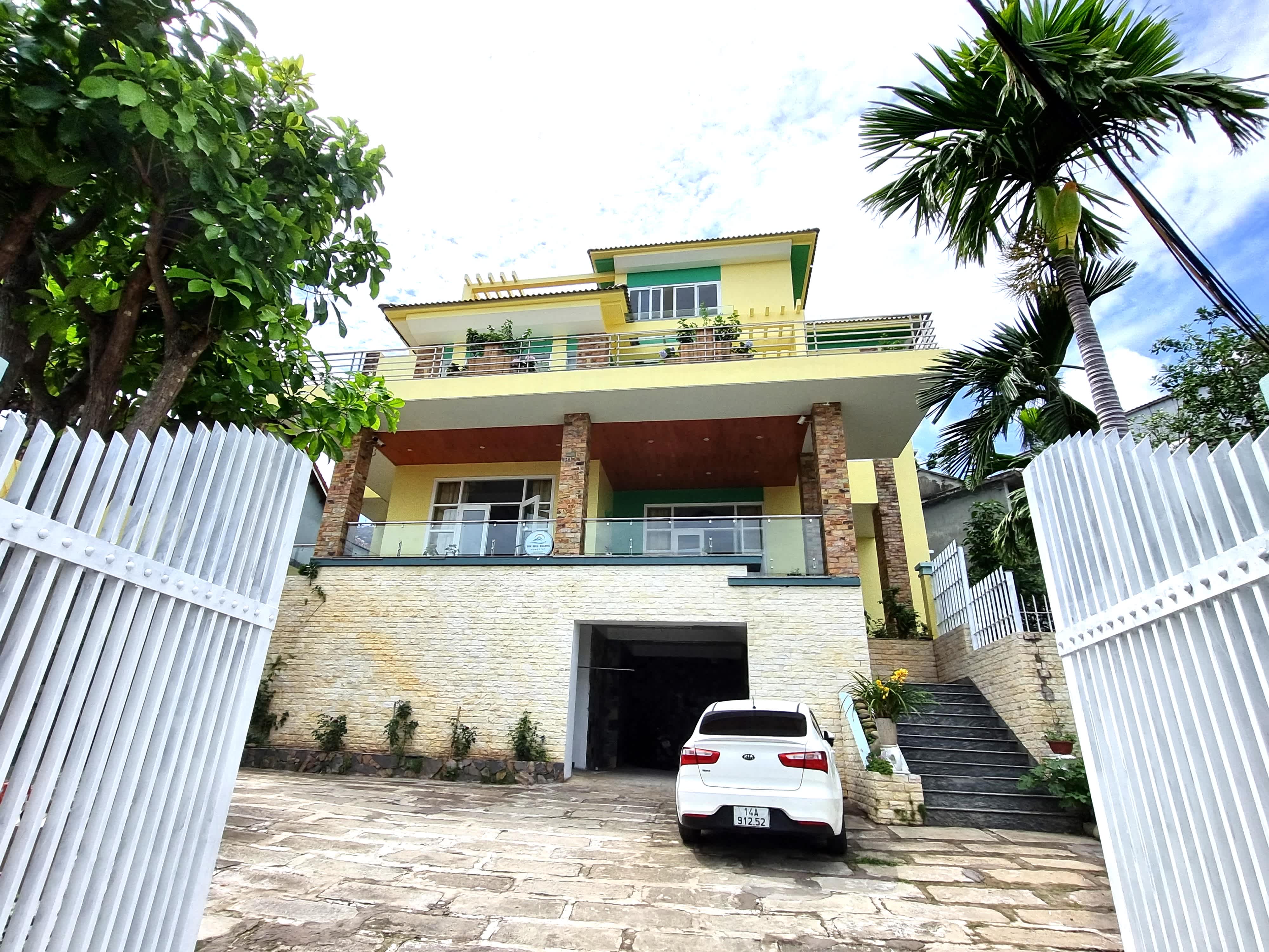 Top Hill Halong Homestay - ハロン