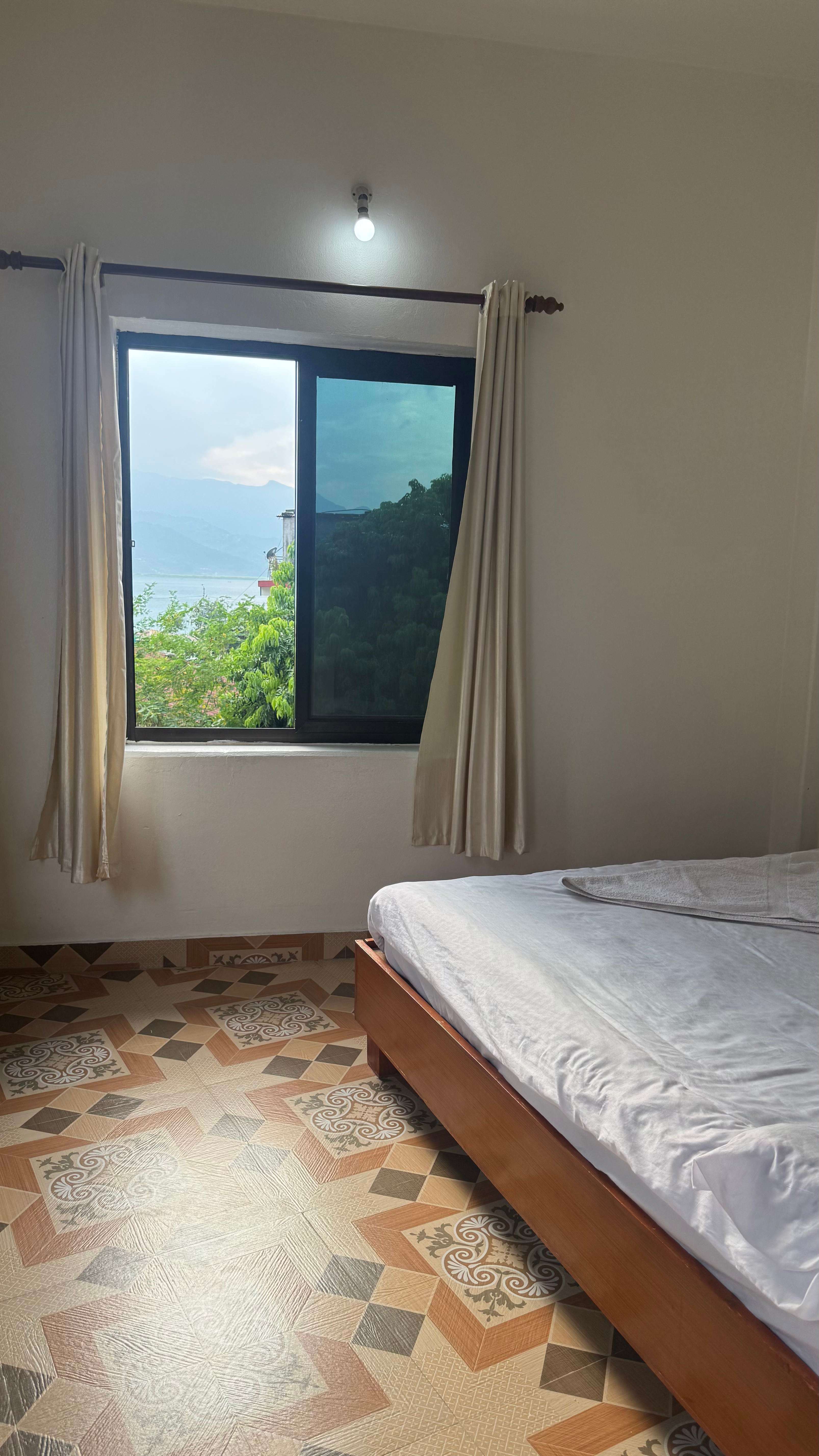 Pokhara Wanderer Hostel - Pokhara